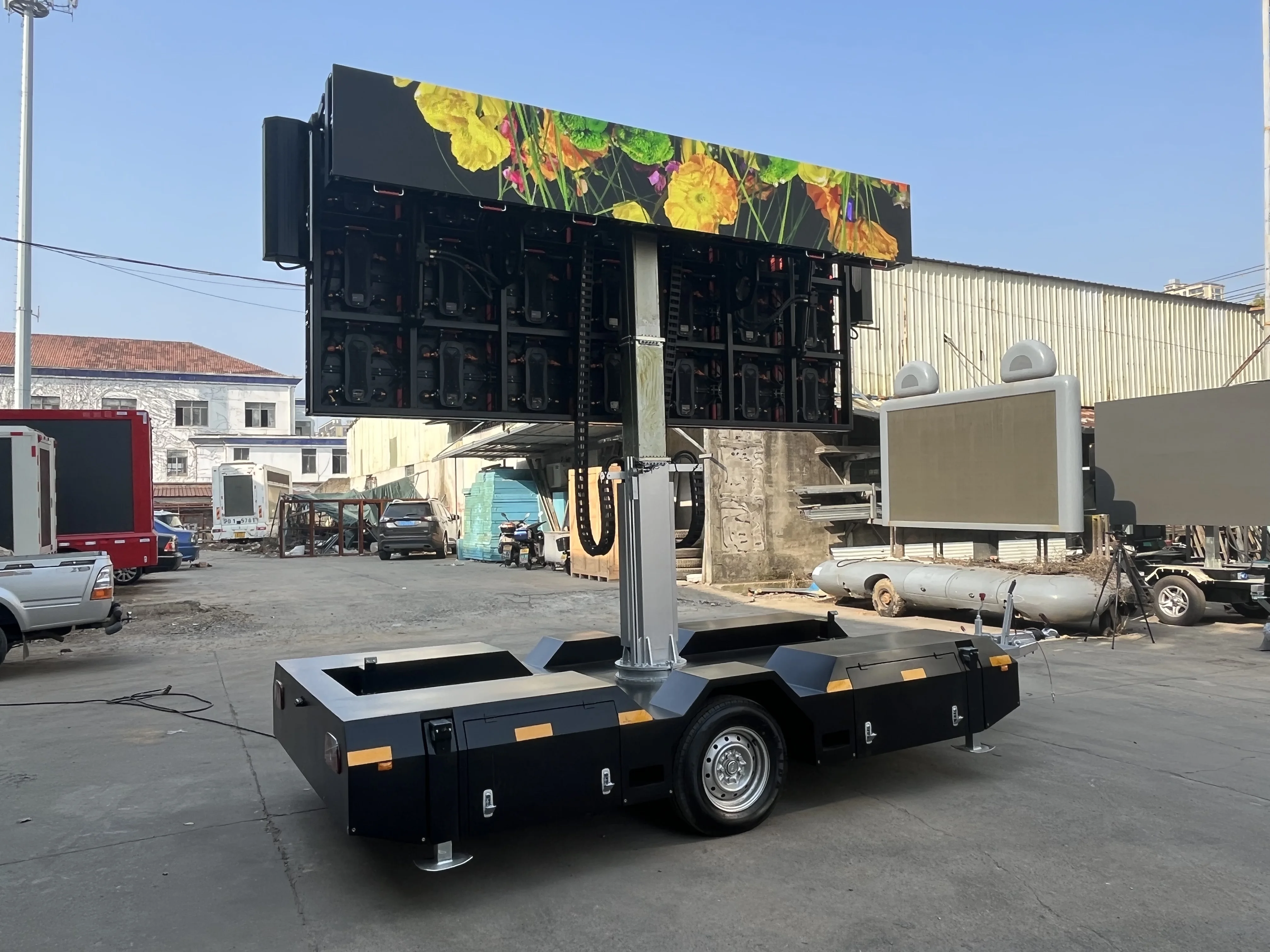 Outdoor P5 P6 Solar Powered Mobile Led Tv Giant Screen Truck Trailer ...