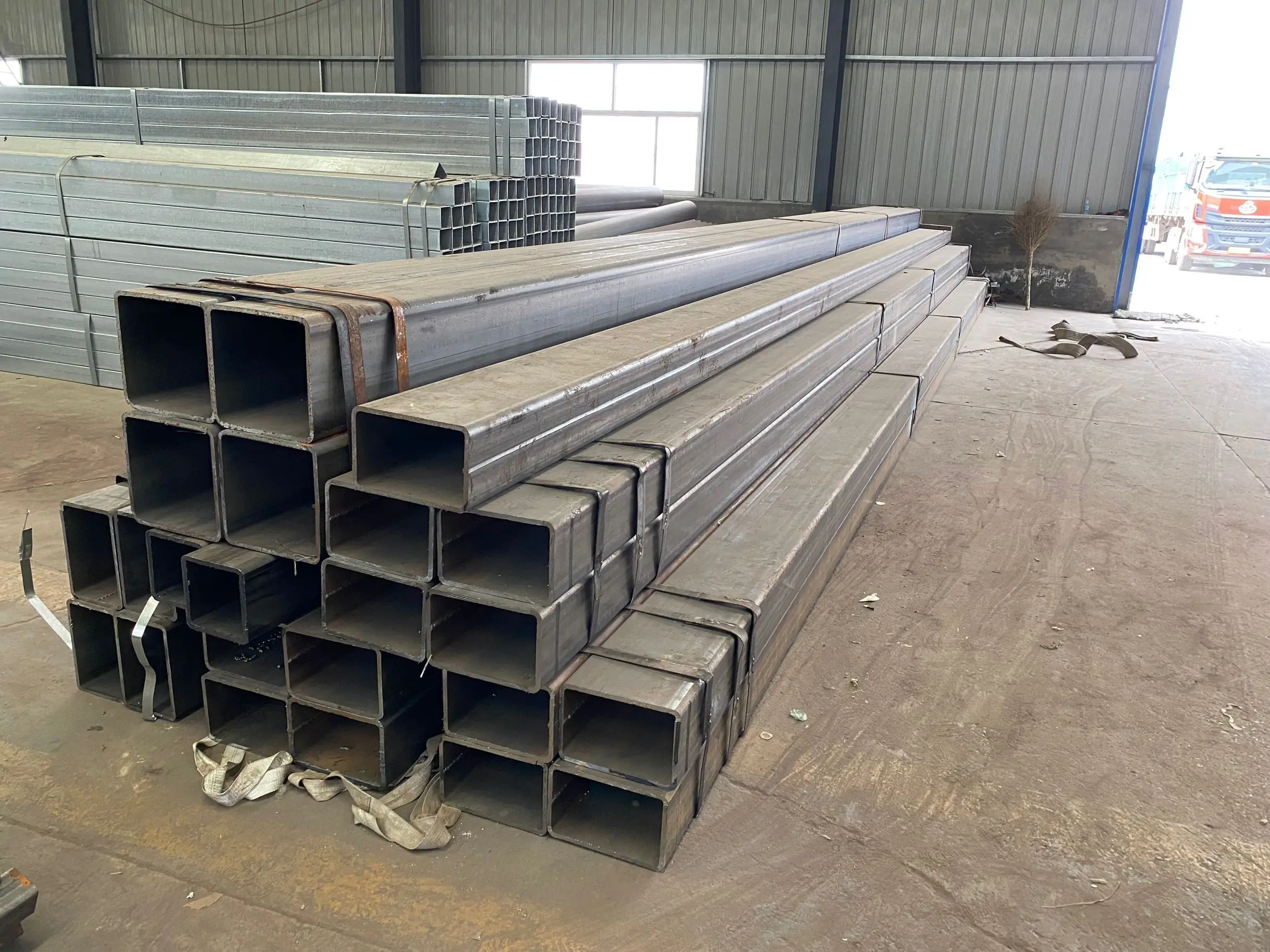 Alibaba.com: Structural Square Tube 60 X 40 X 1.6mm, Steel Rectangular ...
