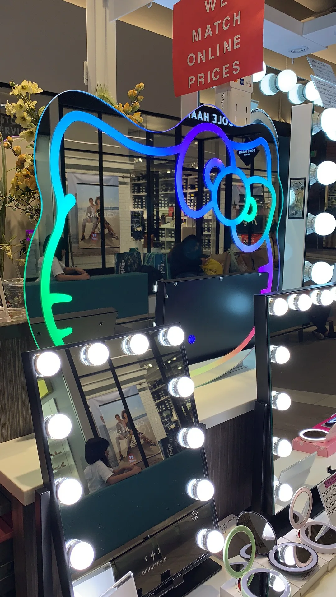 Wholesale Pink LED Touch Wall Hanging Dimmer Mirror