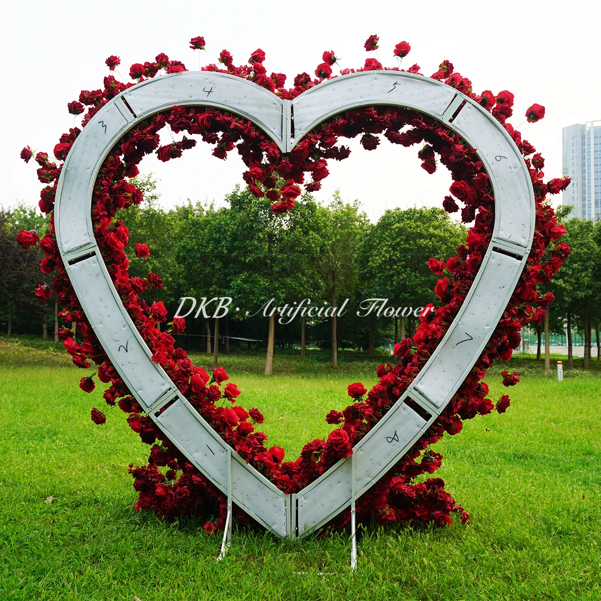 DKB Wedding Arch - Heart Shaped Flower Proposal Decor