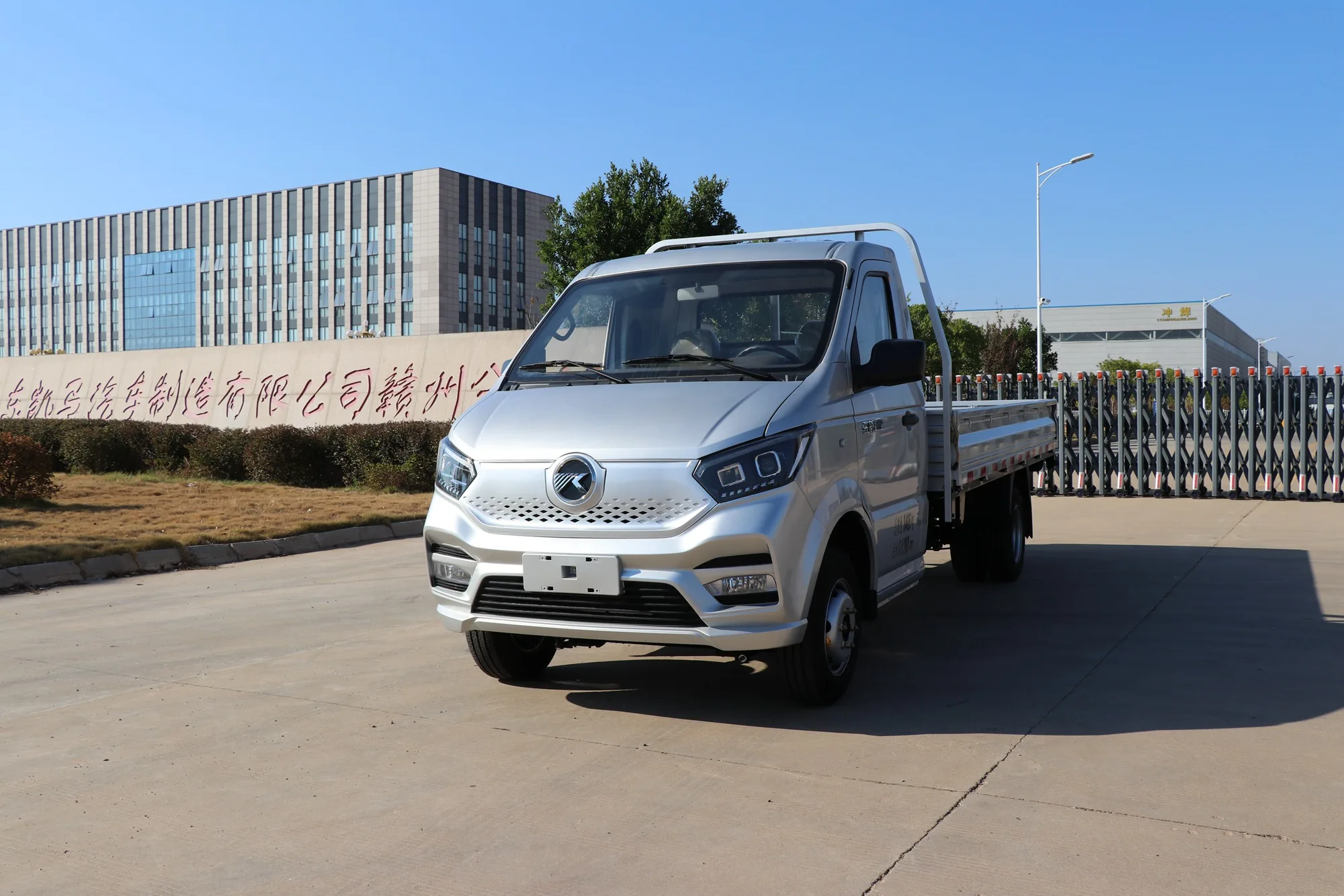 Wholesale Multifunctional Ev Mini Truck 90 Km/H Speed 1.5T Single Cabin ...