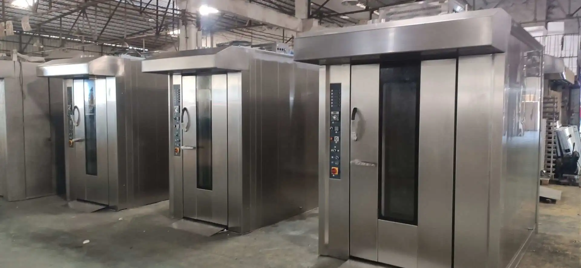 32 Tray Electric Rotary Oven with Trolley for Bakeries - Efficient ...