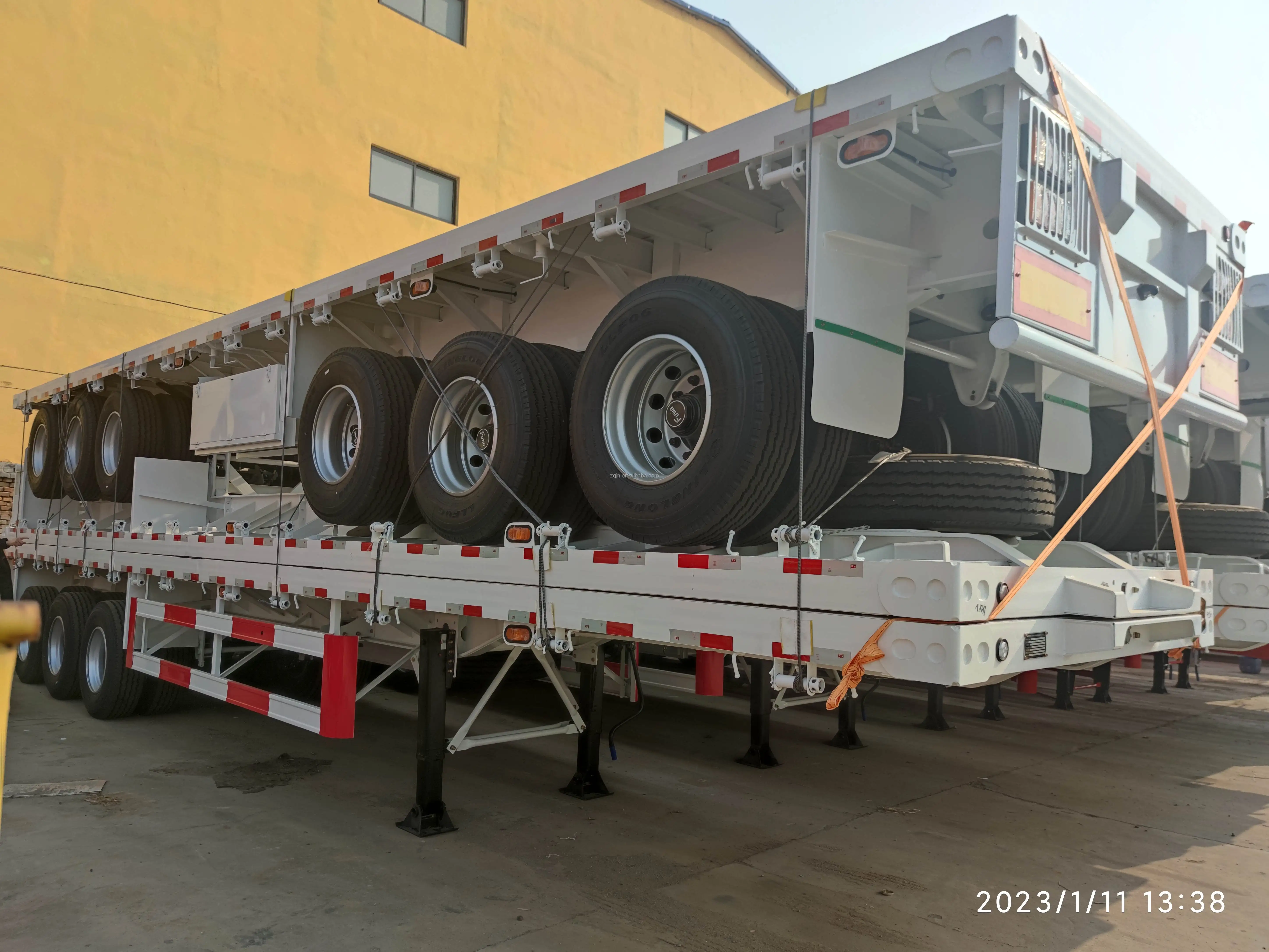 40ft Container Trailer Side Loading Crane - 40T Capacity