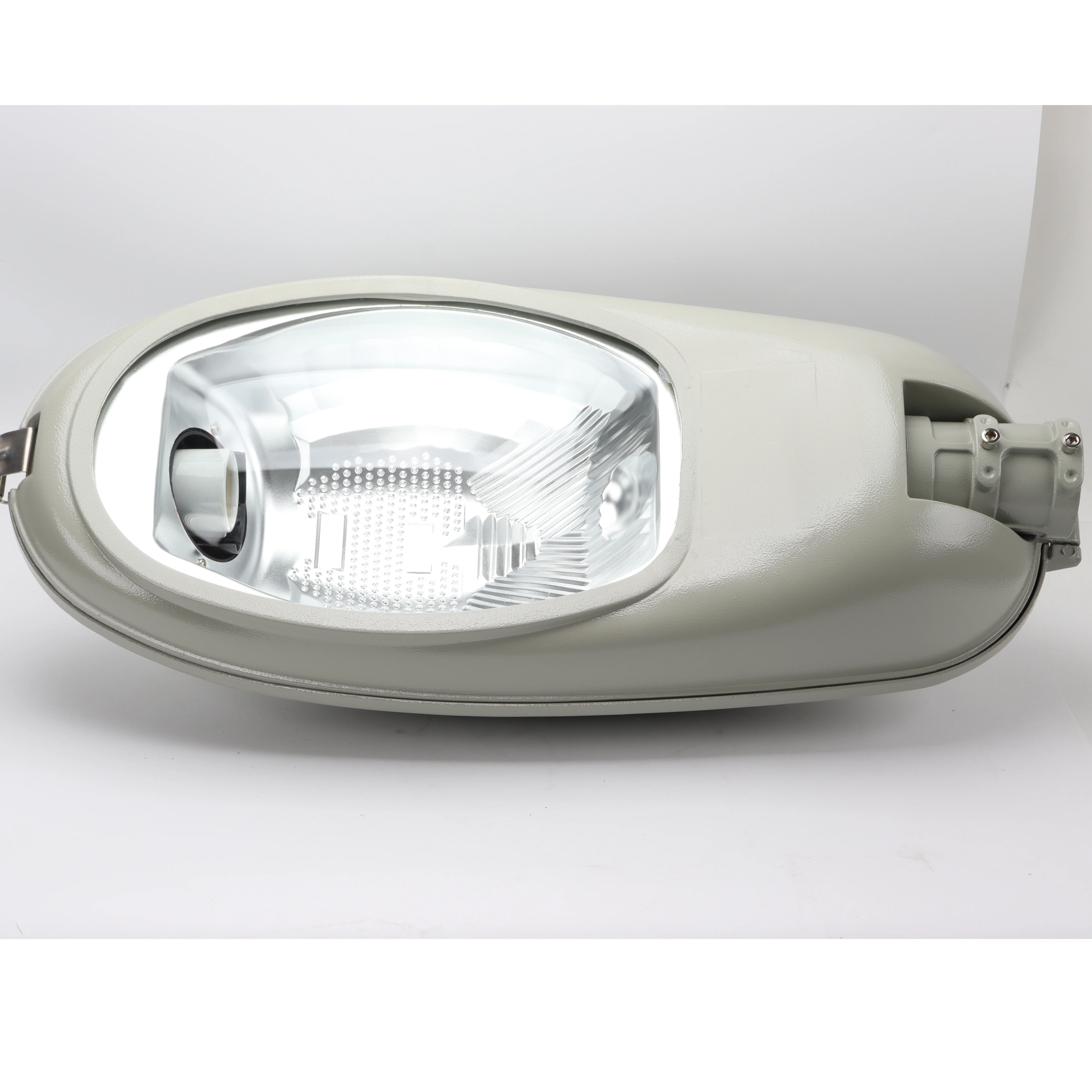 HPS 150W/250W/400W Sodium Street Lighting Fixture IP66 - Durable Die ...