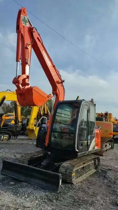 Used Hitachi ZX60 Mini Excavator Second-Hand 6 Ton Crawler Digger with ...