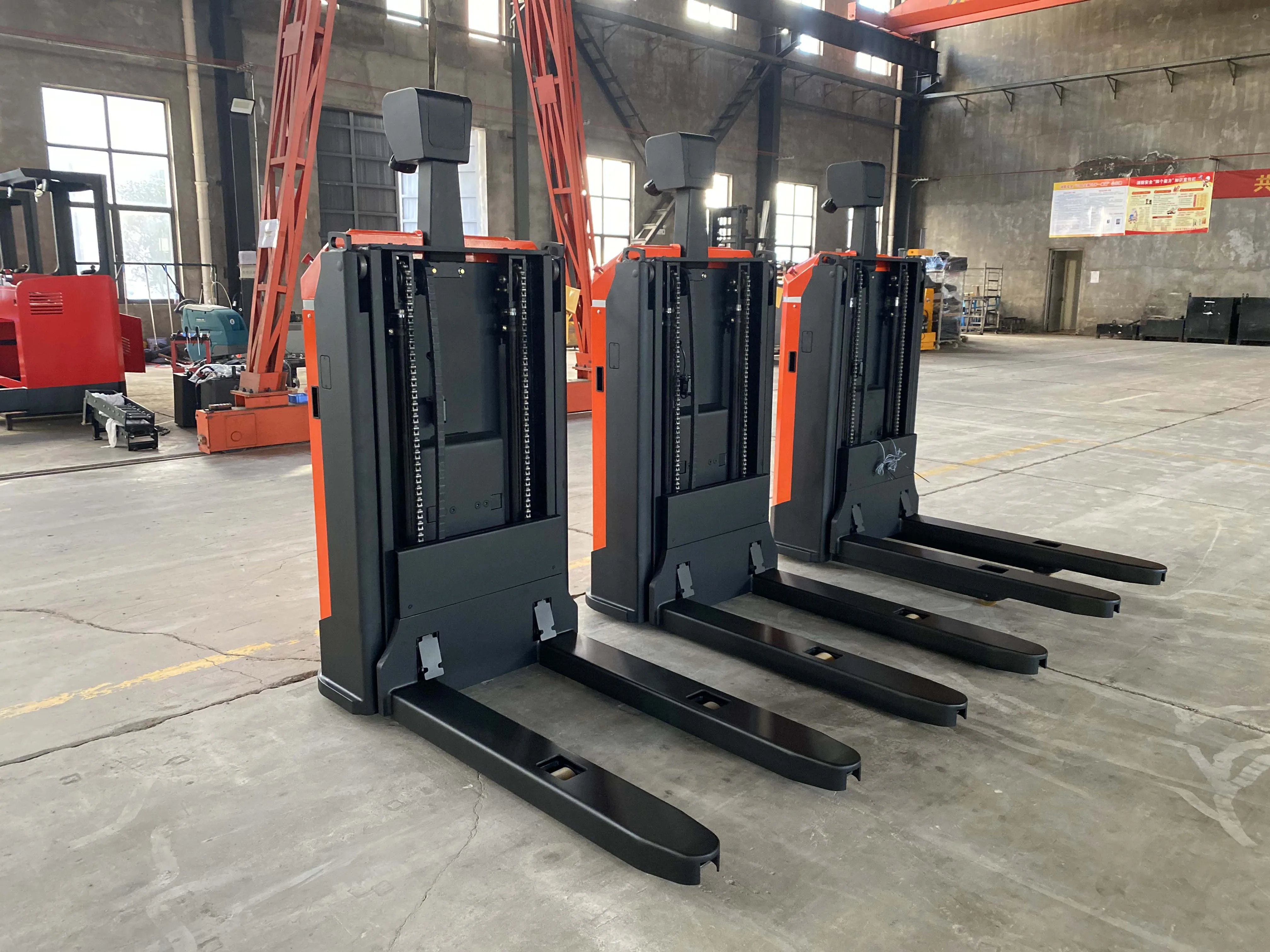 Younglift Forklift - Efficient Vertical Storage Solutions