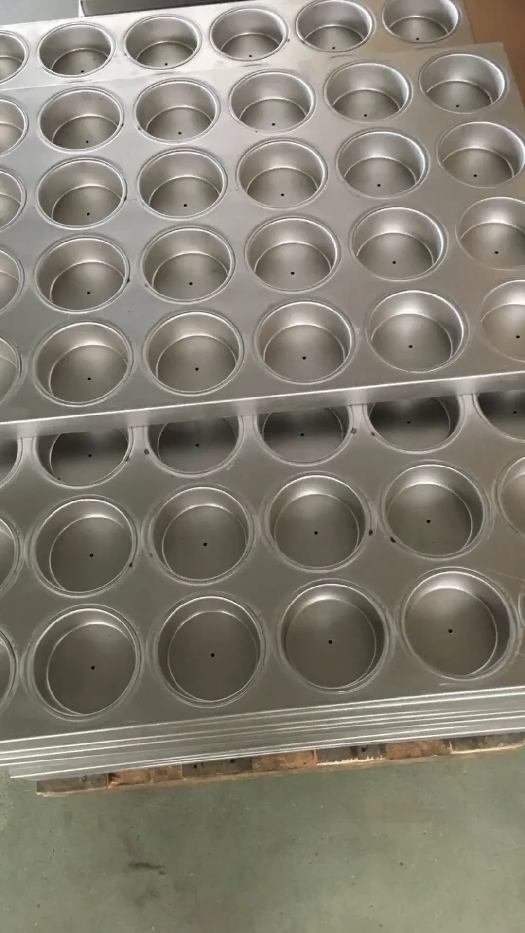 Madeleine Mold Cake Pan,24-cavity Non-stick Scallop Madeline Bakeware ...