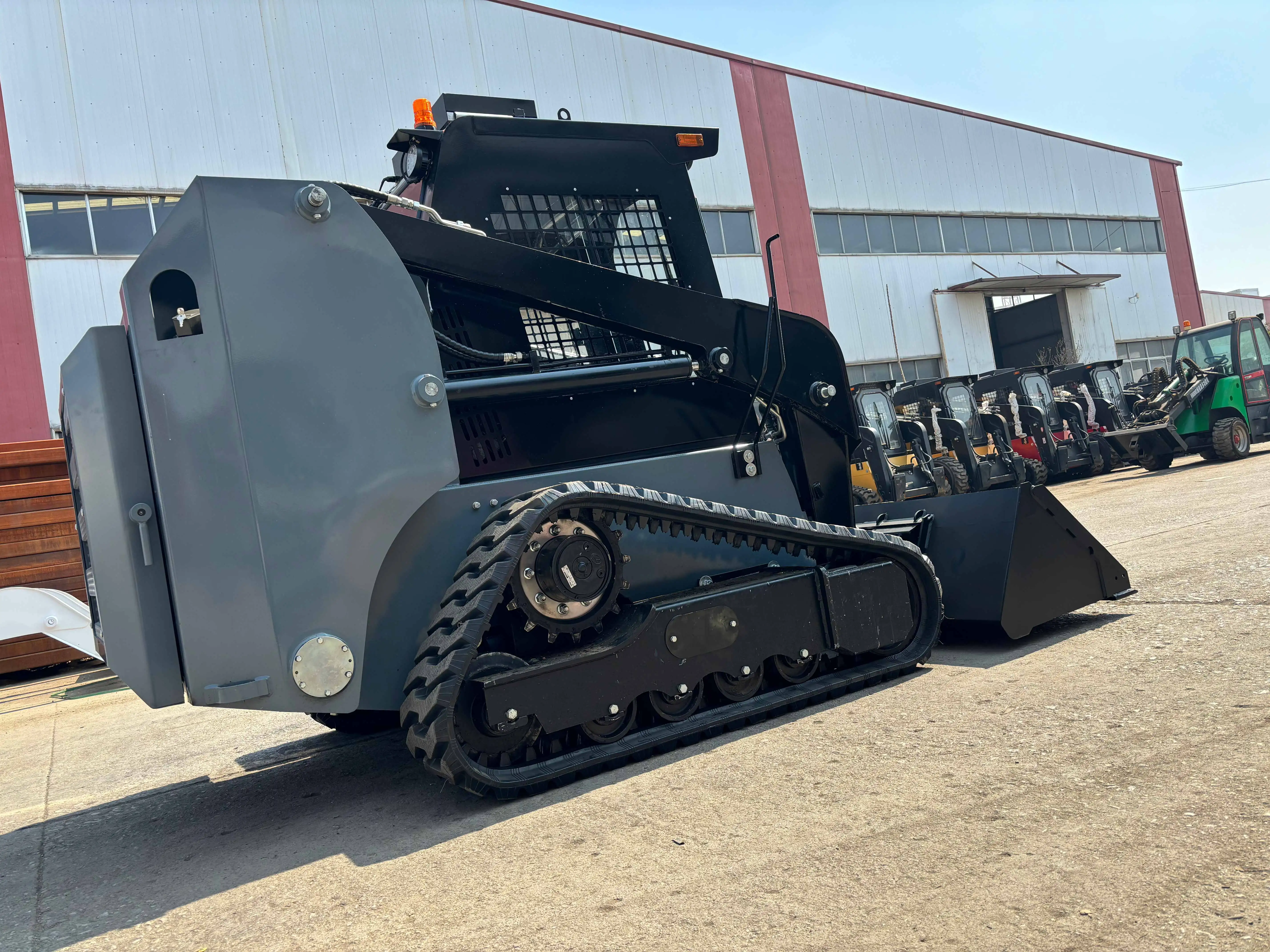 High Quality Crawler Track Skid Steer Loader Attach Mulcher Track Skid ...