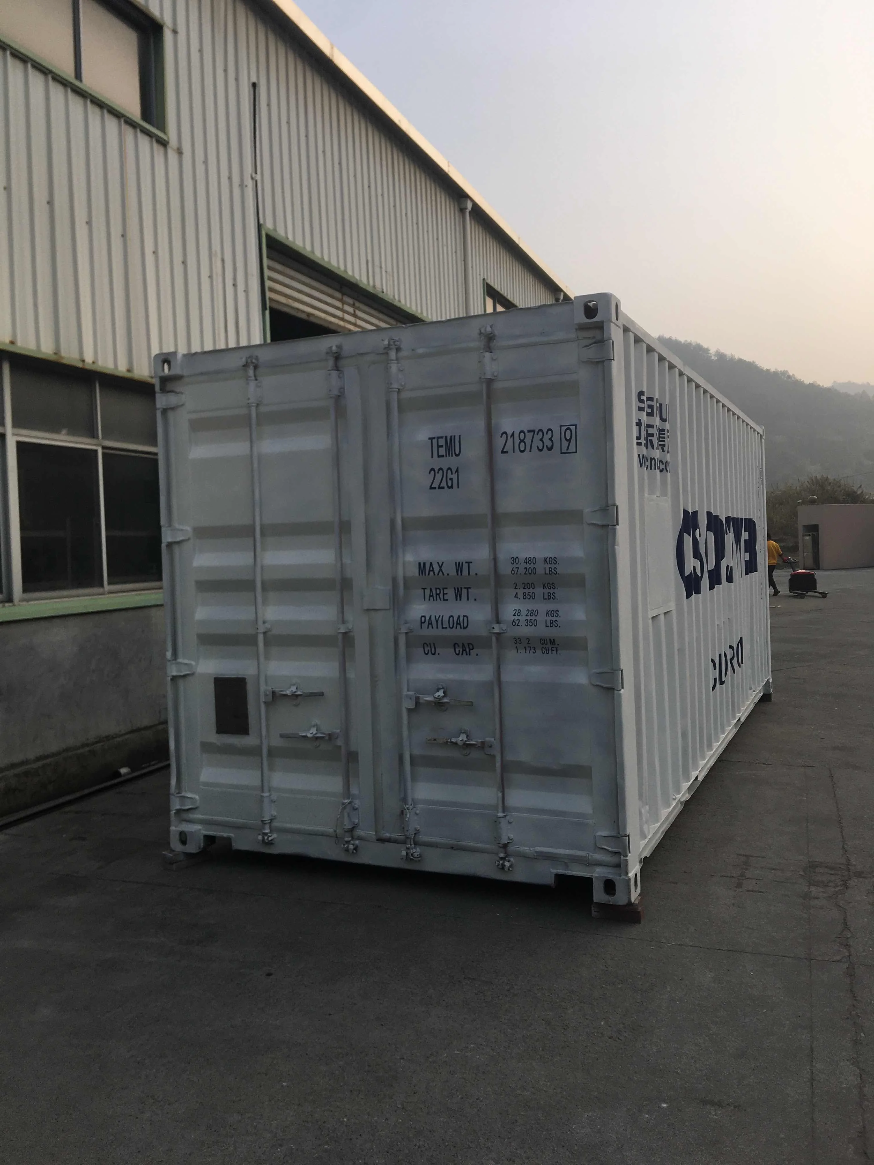 20ft And 40ft Solar Power Container Cold Room For Storage Fish Chicken ...