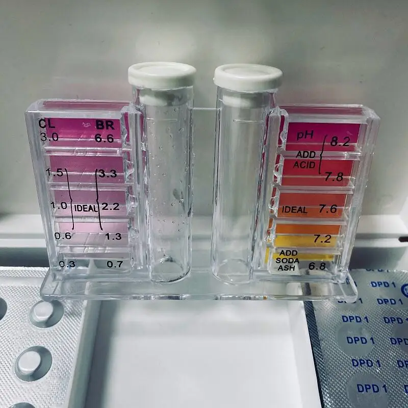 Pool & Spa Water Test Kit - Accurate DPD & Phenol Red Tablets