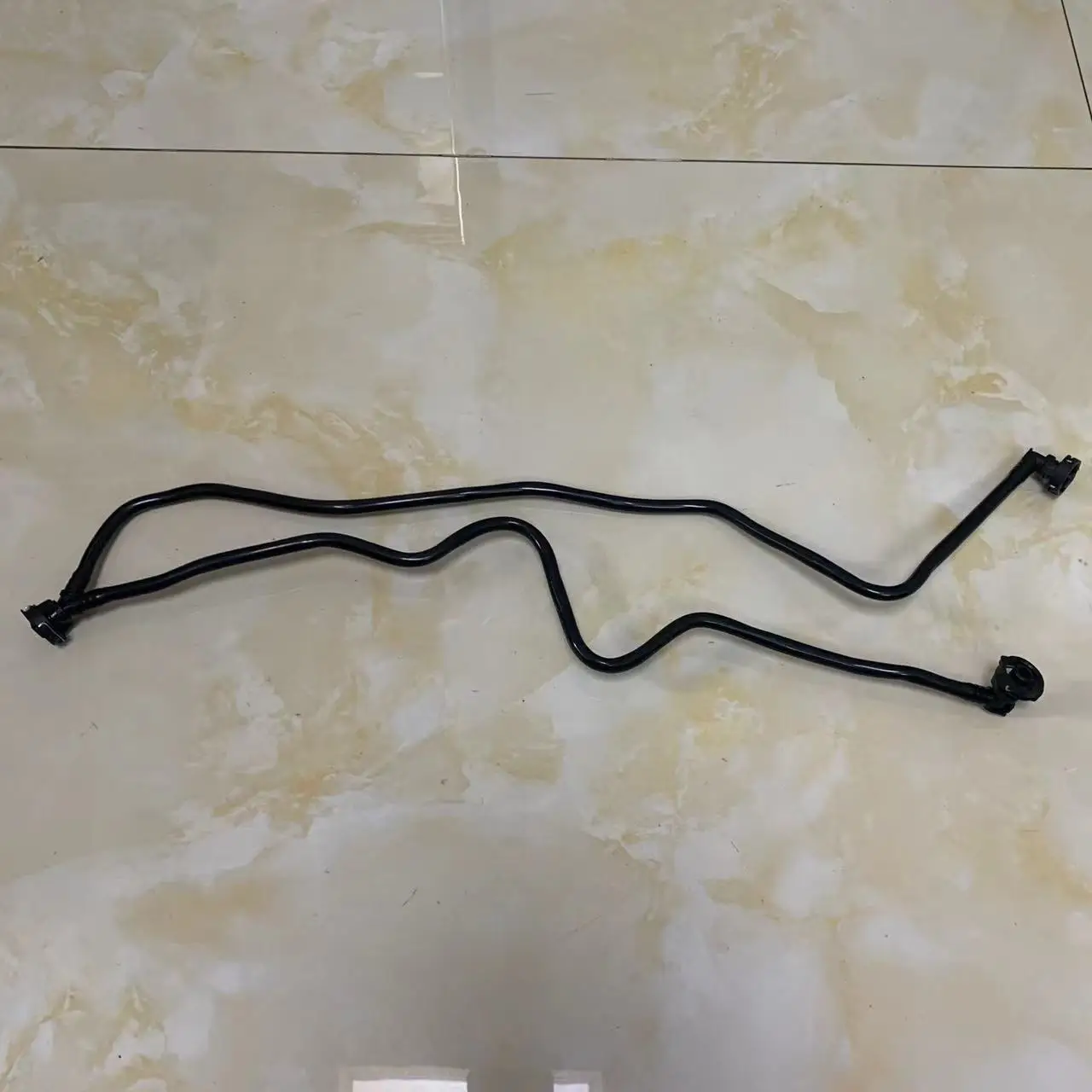 2465010125 Engine Radiator Overflow Hose Expansion Tank Hose for ...