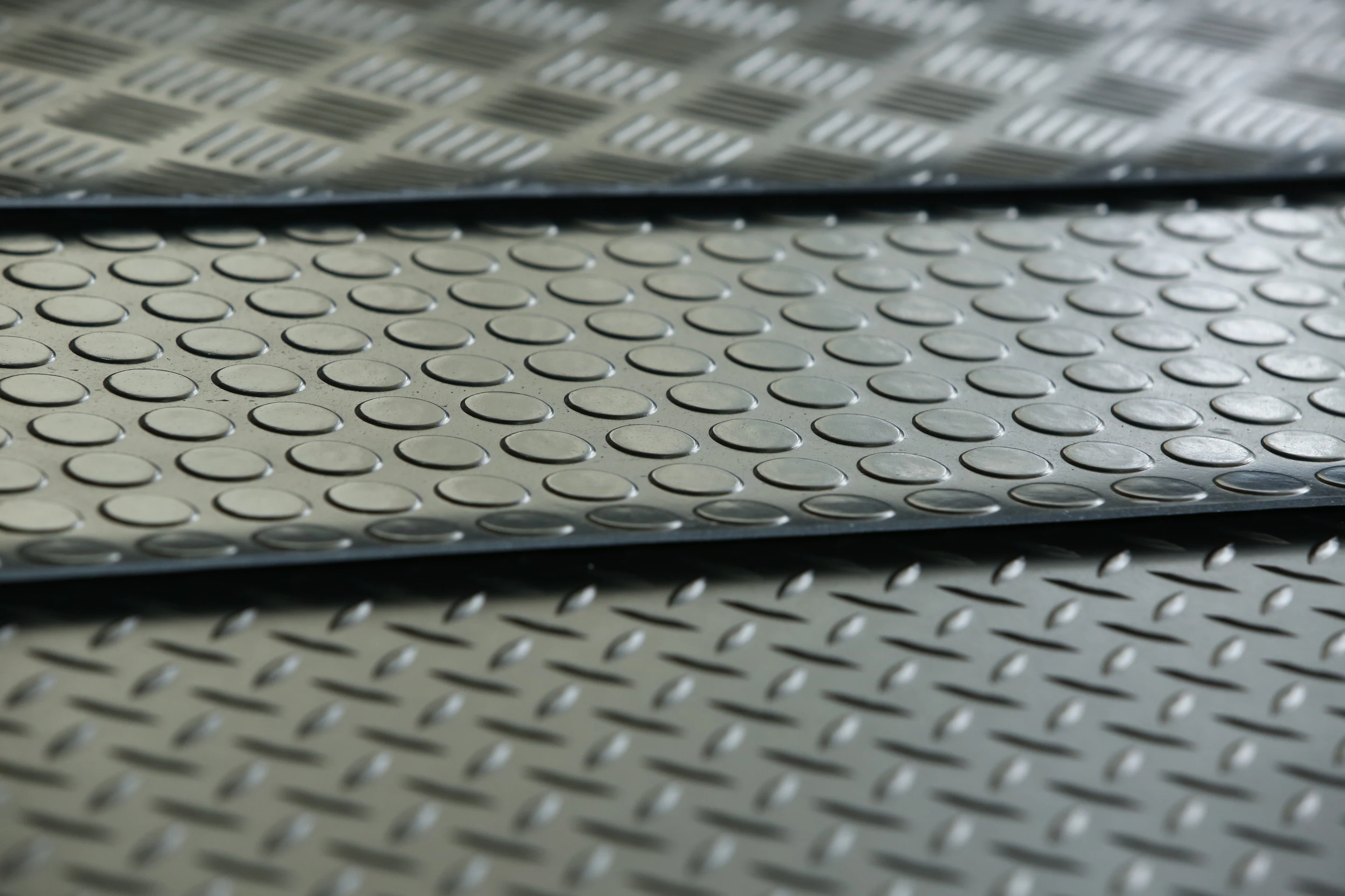 Rubber Flooring Mat Anti Slip Round Dot Rubber Coin Rubber Floor Sheet ...