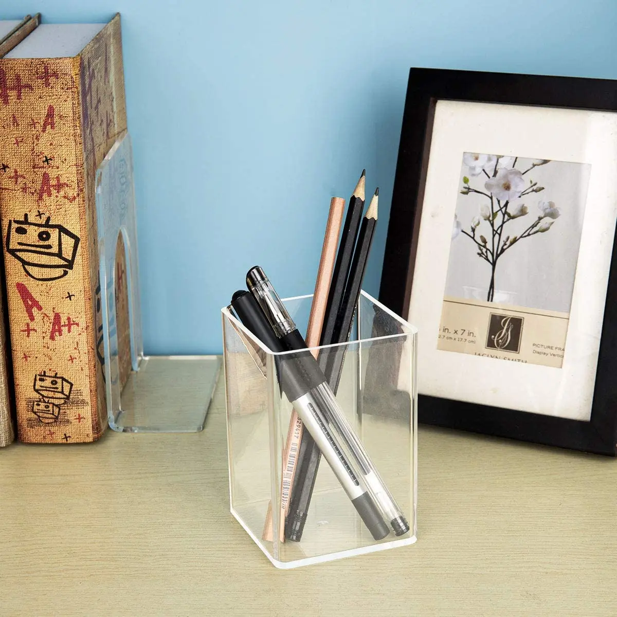 Acrylic Display Case - Modern Eco-Friendly Storage Solution