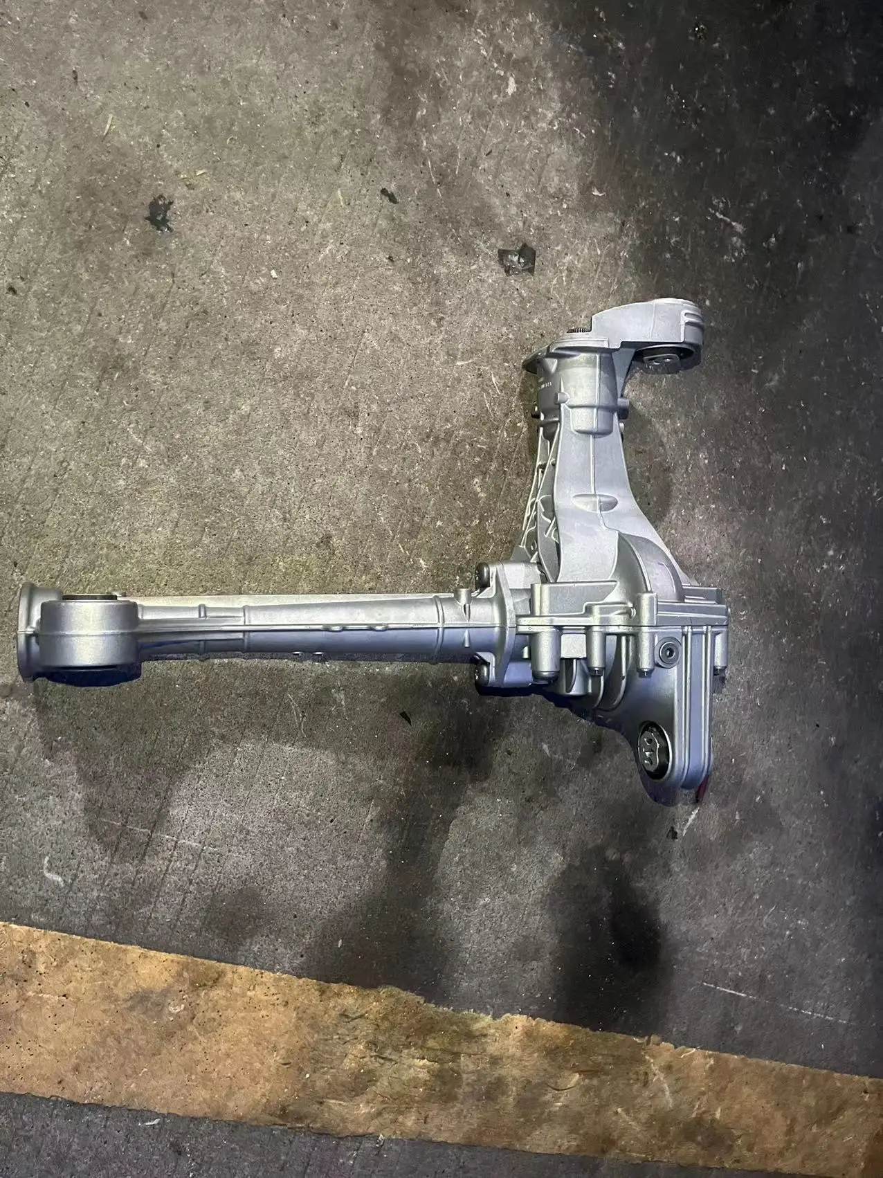 OEM 95834901121 Porsche Cayenne Front Differential - 12 MONTHS WARRANTY