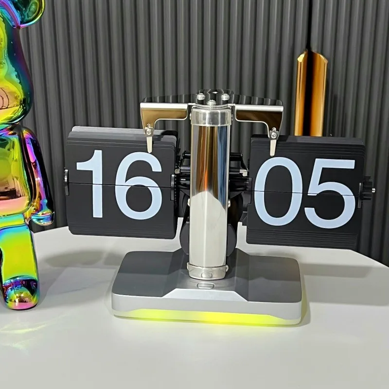 European-style Automatic Page Turning Clock for Home Decor