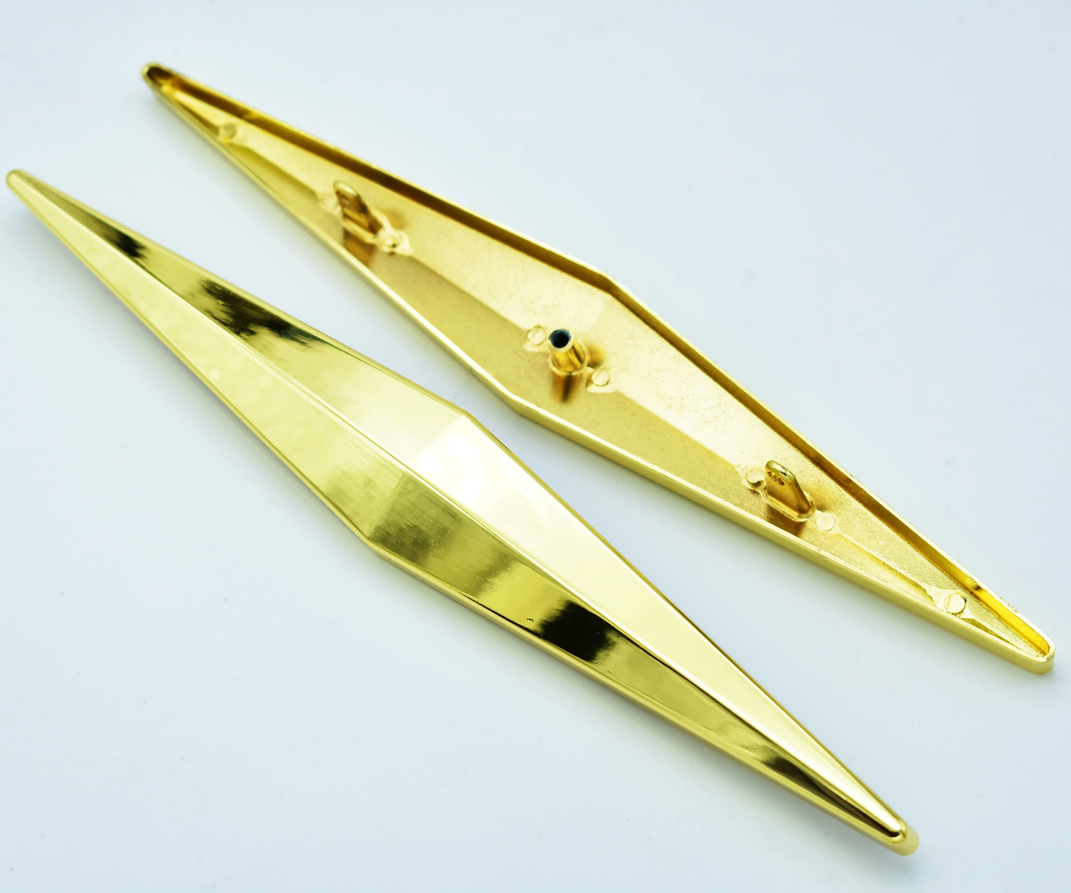 Decorative Fancy 300mm Gold Metal Horizontal Strip Button For Sofa ...