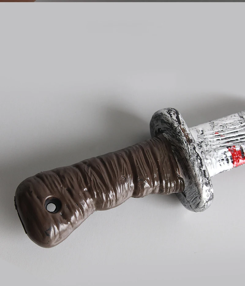 Halloween Fake Bloody Props Plastic Fake Knife Horror Blood Weapons ...