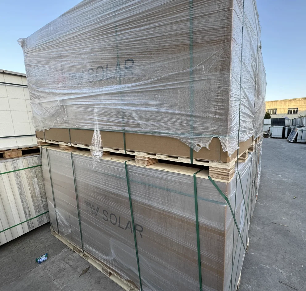 Tongwei TW N-Type Topcon Bifacial Mono Solar Module 700w 705w 710w 715w 720w Solar Panels ...