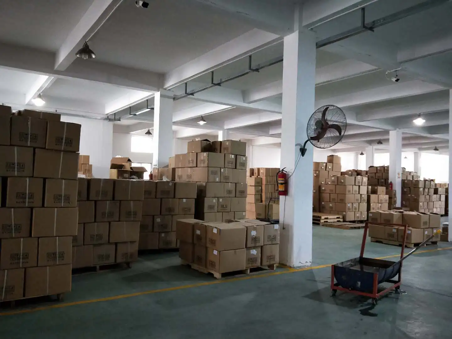 Custom Color 5ml 7.5ml Round Empty Plastic Blush Liquid Foundation ...