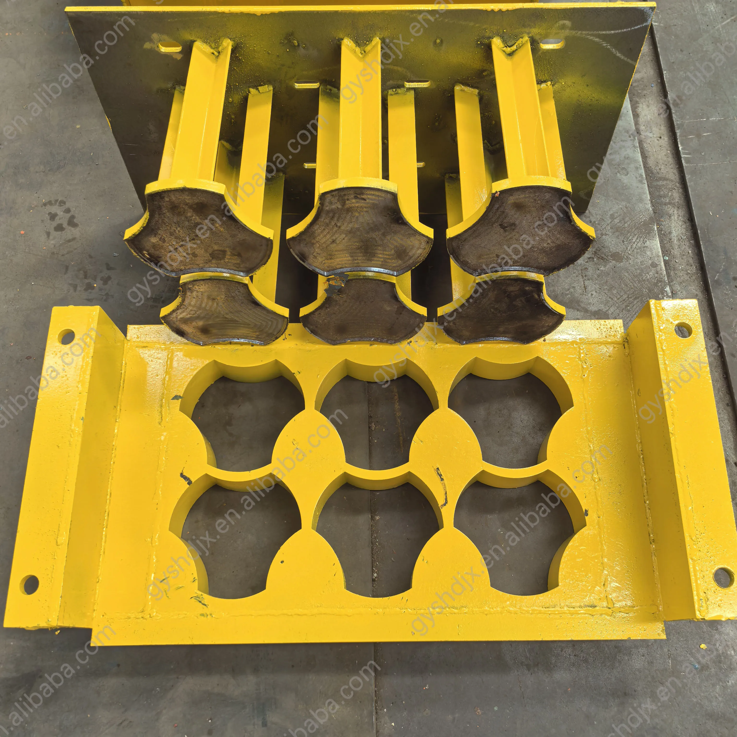 QTM4-40 Movable Mobile Diesel Engine Egg Laying Concrete Hollow Block ...