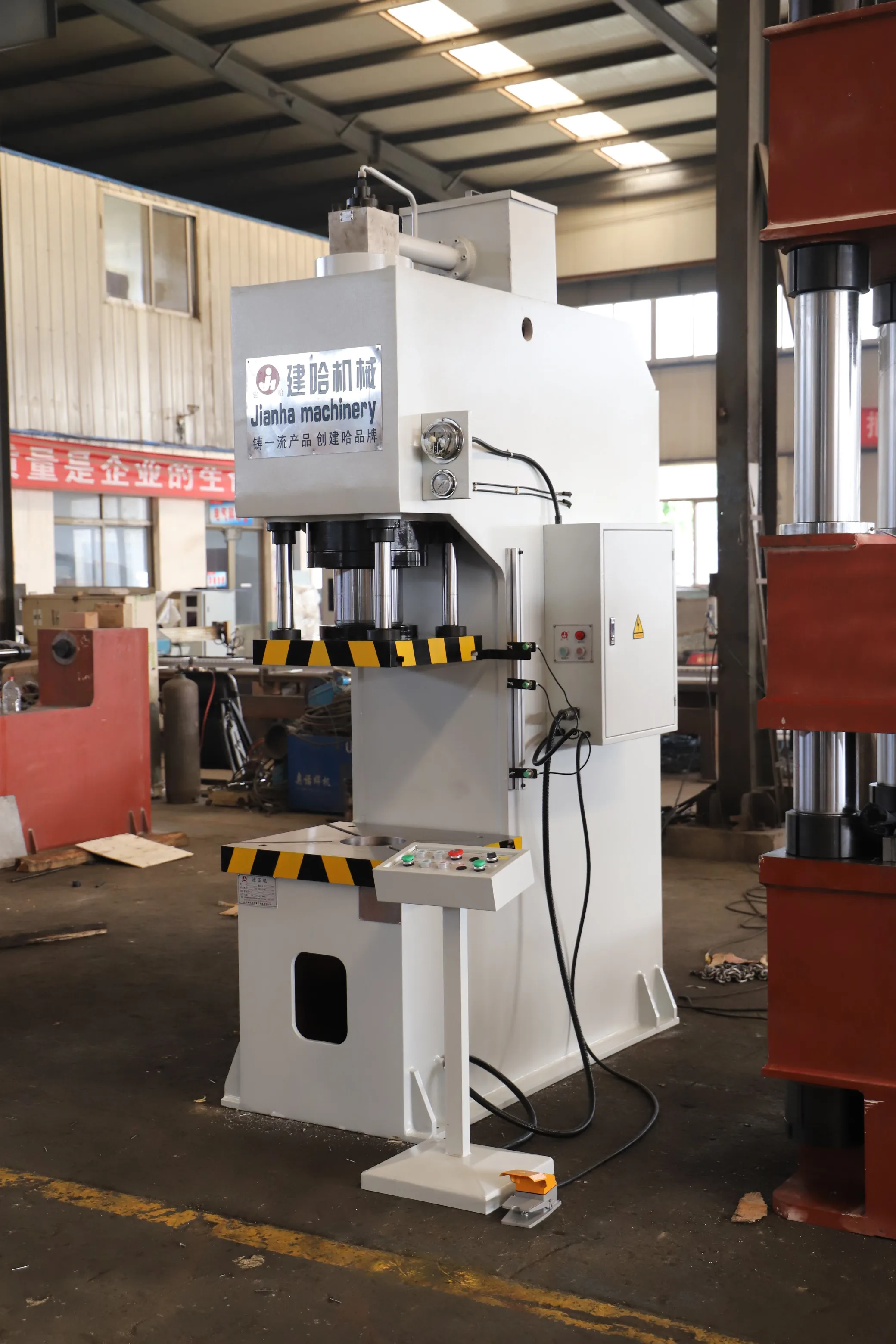 40 Tons Vertical Hydraulic Press - High Speed & Safety