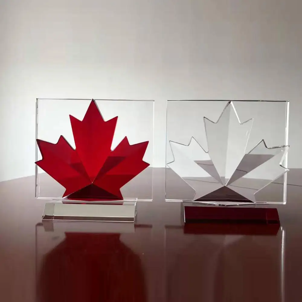 2022 Hot Selling Crystal Maple Leaf Trophy - Customizable