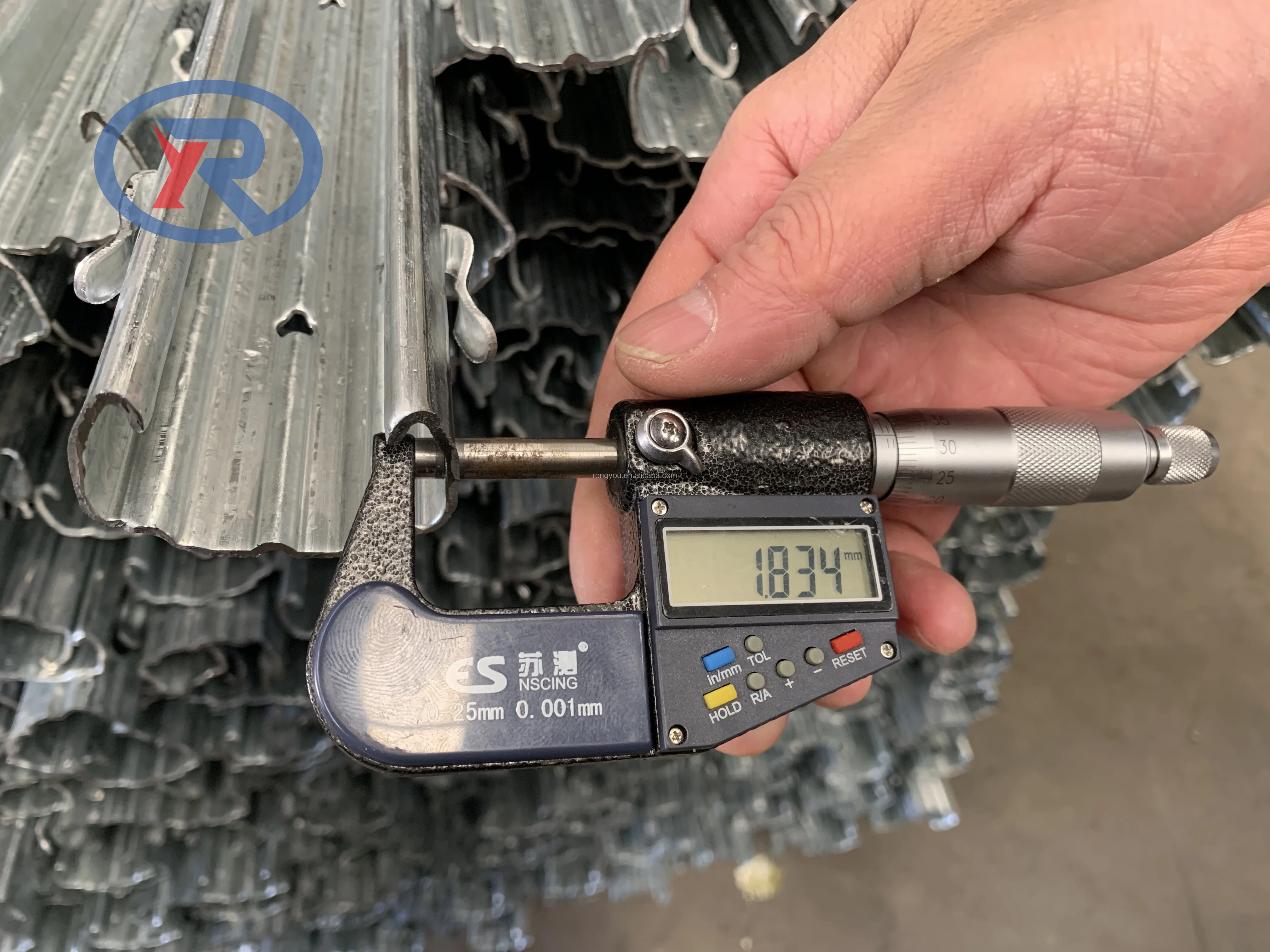 Hot Dip Galvanized Vine Plants Steel Vineyard Post Vineyards Poles ...