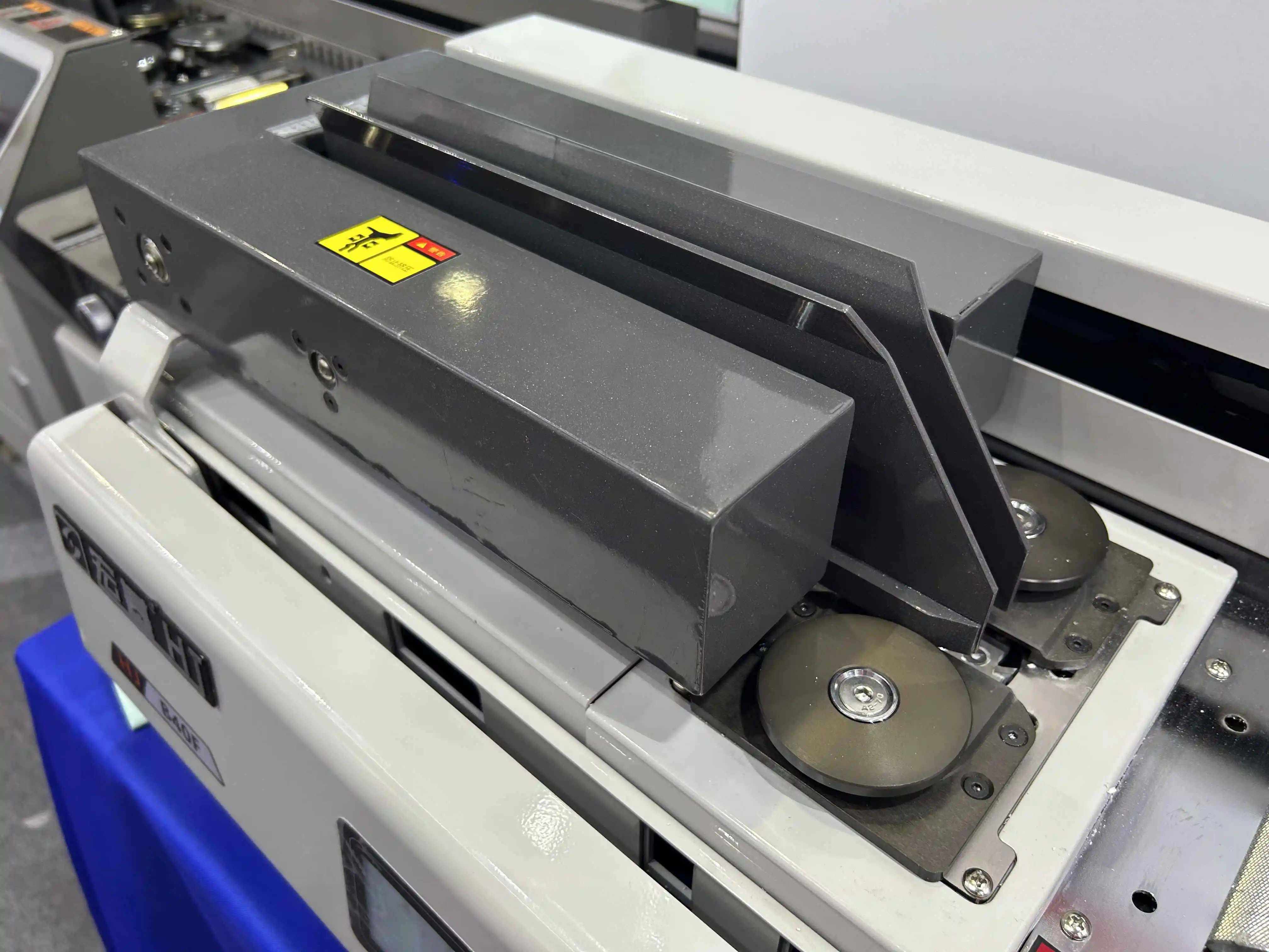 FRONT Desktop Smart Glue Binding Machine FN-B40F - 100-200 Books/hour