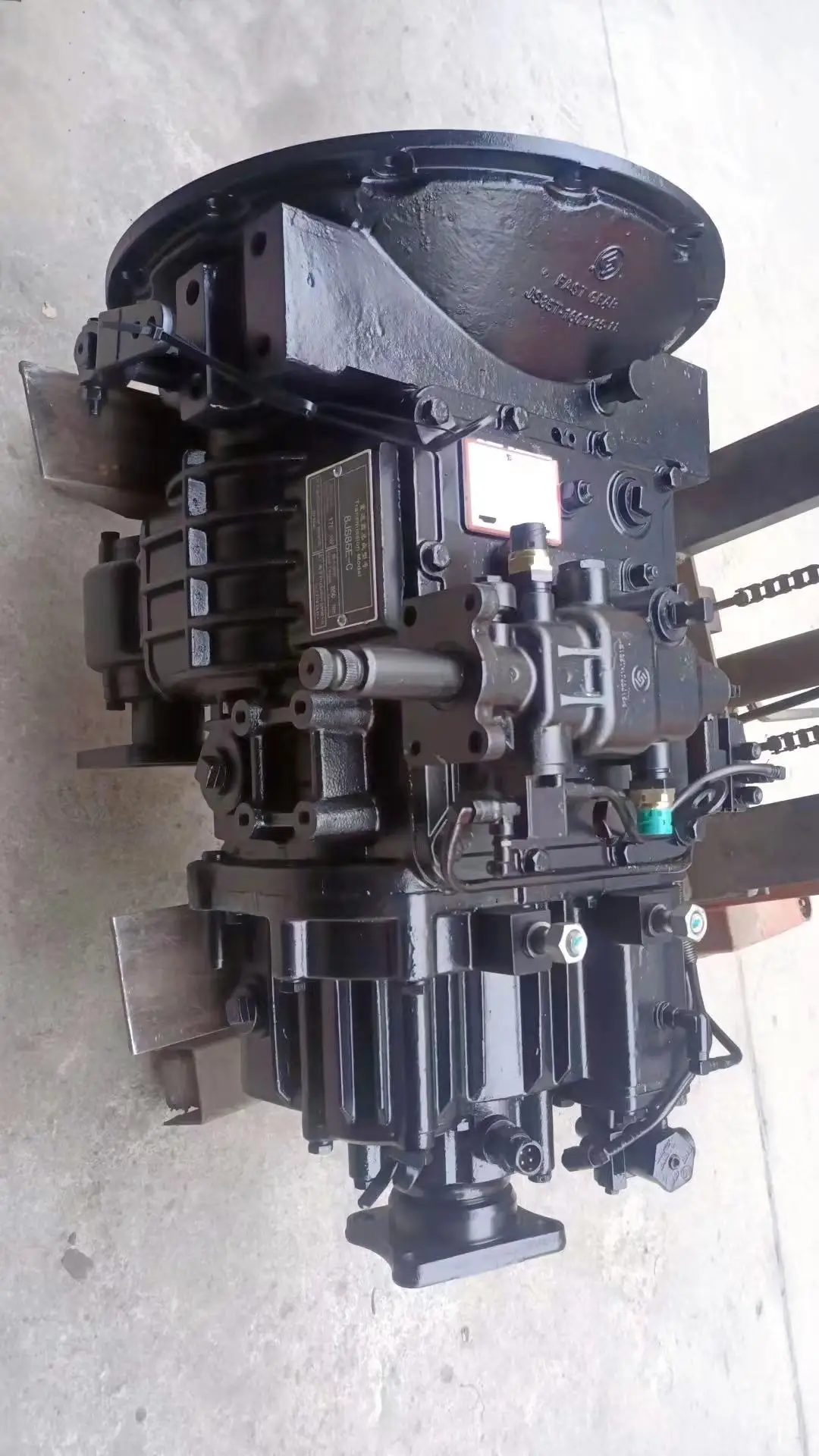 High Quality Truck Transmission Part Gearbox Assembly Howo 12 Gear ...