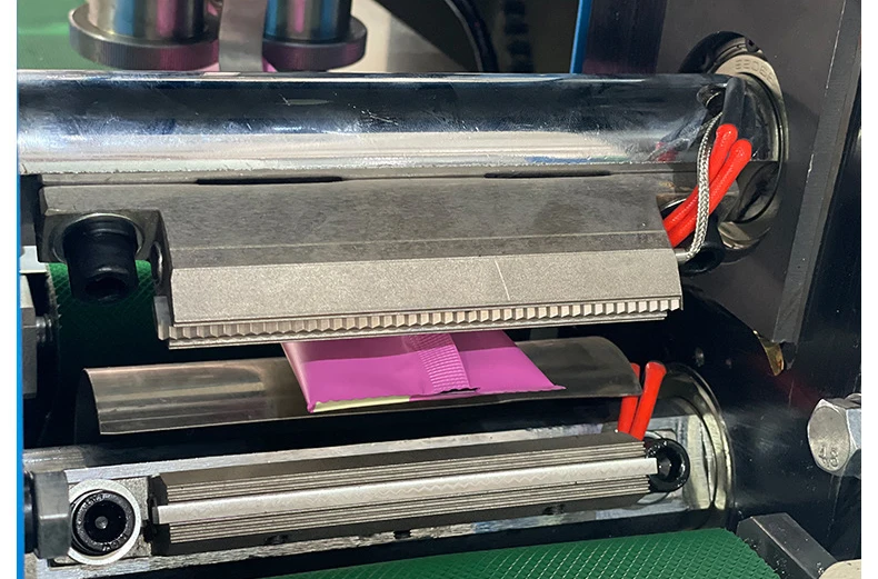 Trading Card Plastic Cellophane and Labeling Sealing Packaging Machine ...