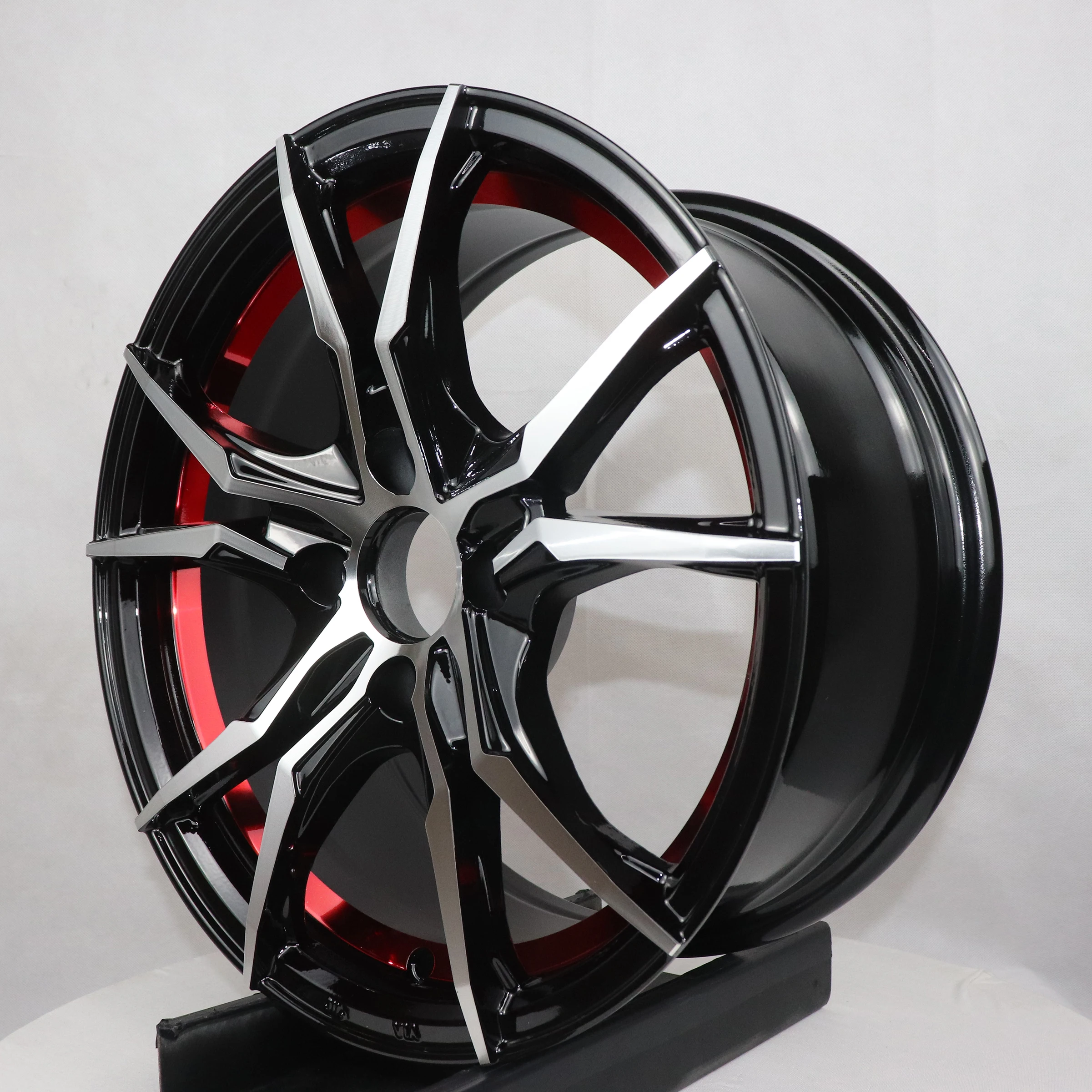 Undercut Concave Design Alloy Passenger Car Wheels Rims 15 Inch 4 Holes ...