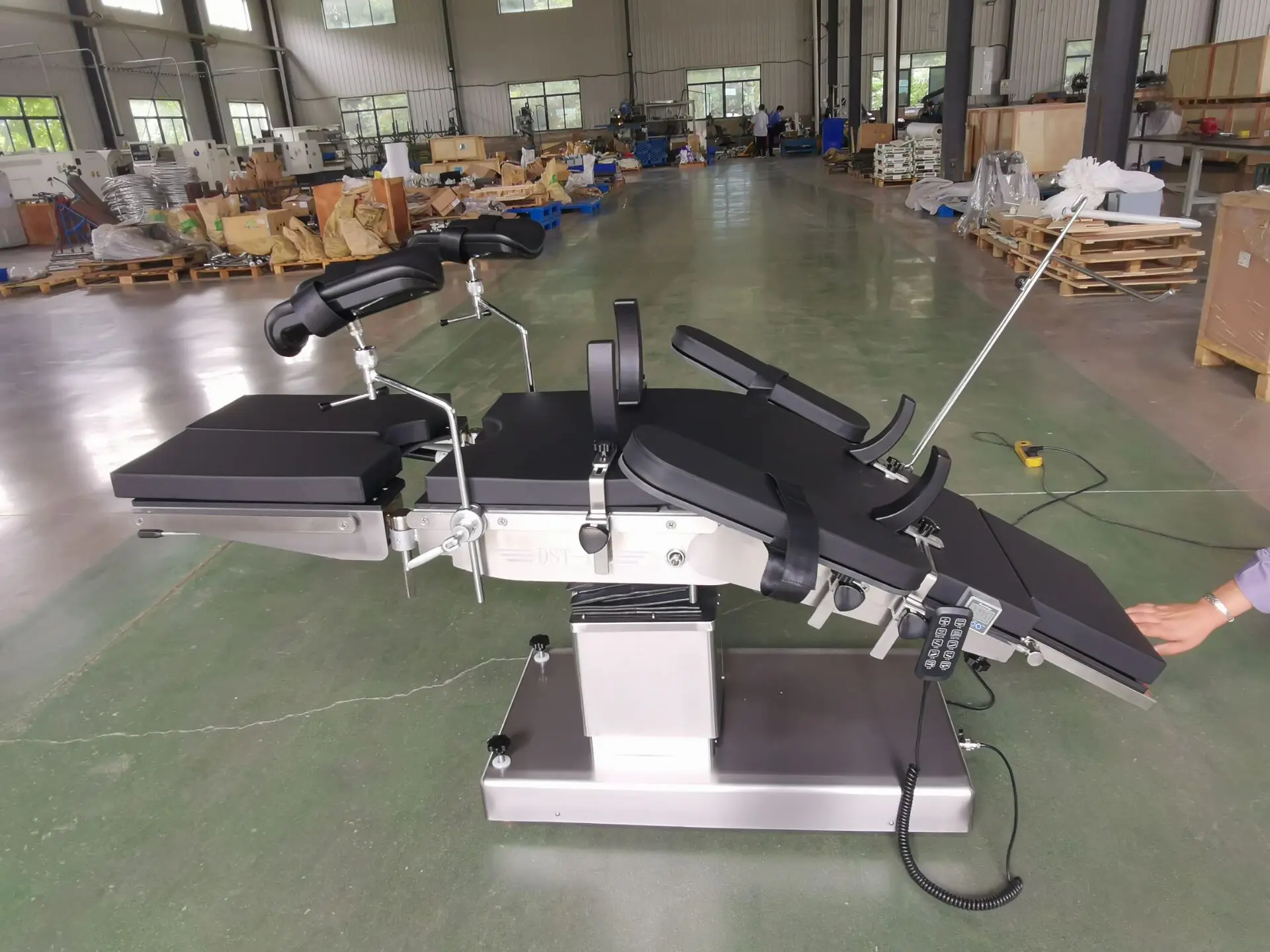 MT Medical Hospital Hospital Electric Operating Bed Electric Operating ...