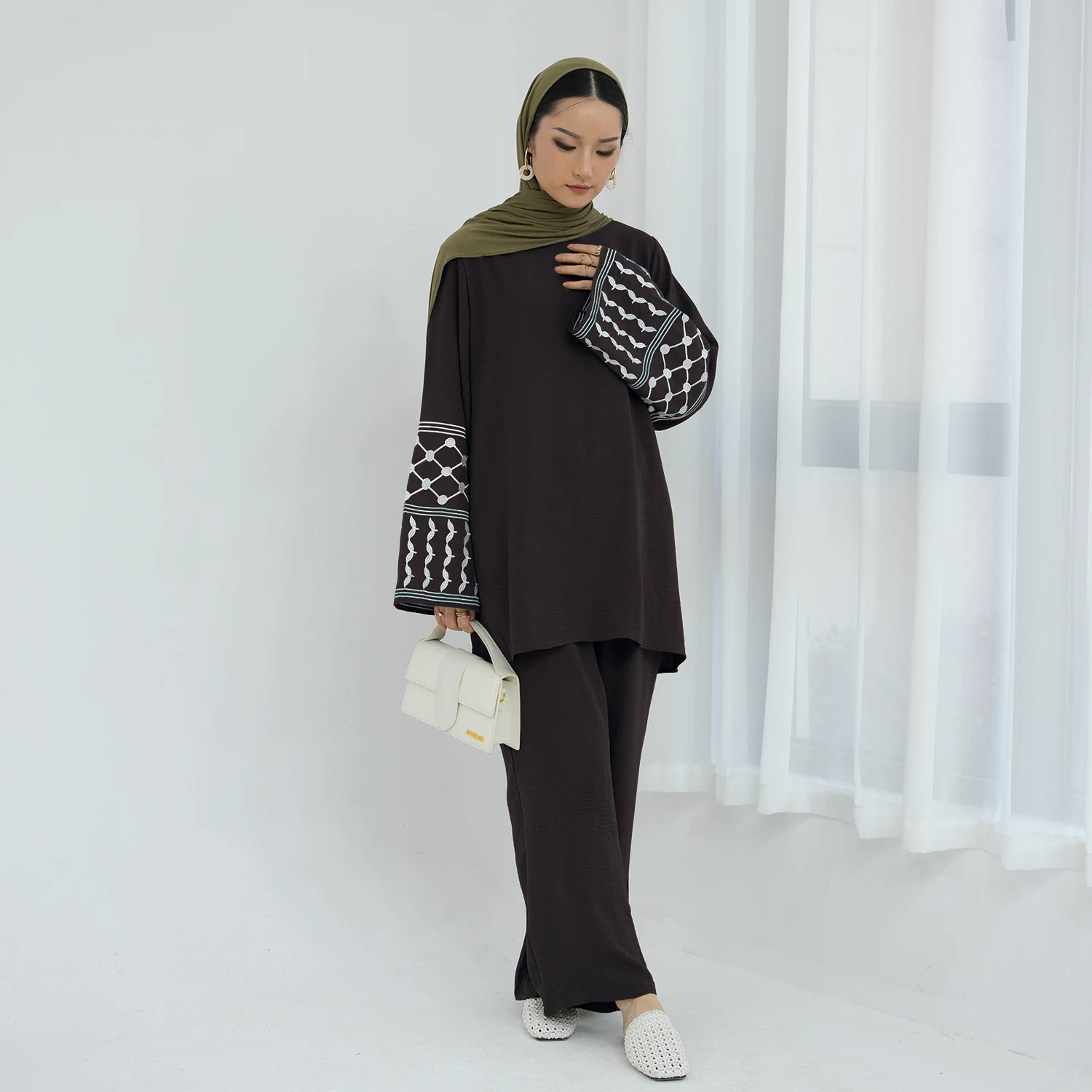 Loriya New Breathable Polyester Adult Abaya Set with Palestinian ...