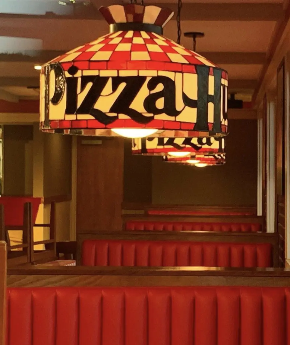 Vintage Tiffany Style Lamp - Perfect for Restaurant Decor