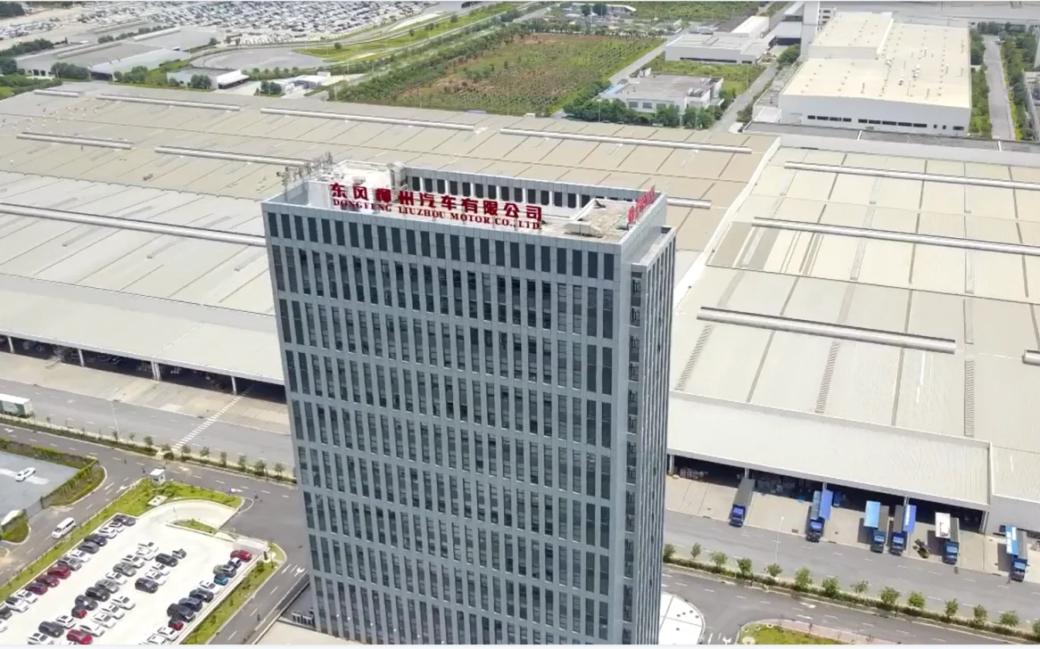 Chenglong Electric Refrigerated Truck - Efficient & Reliable