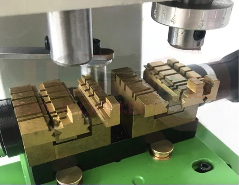 Fugong-998A 2 in 1 Car Key Cutting Machine - Universal Automotive Key ...