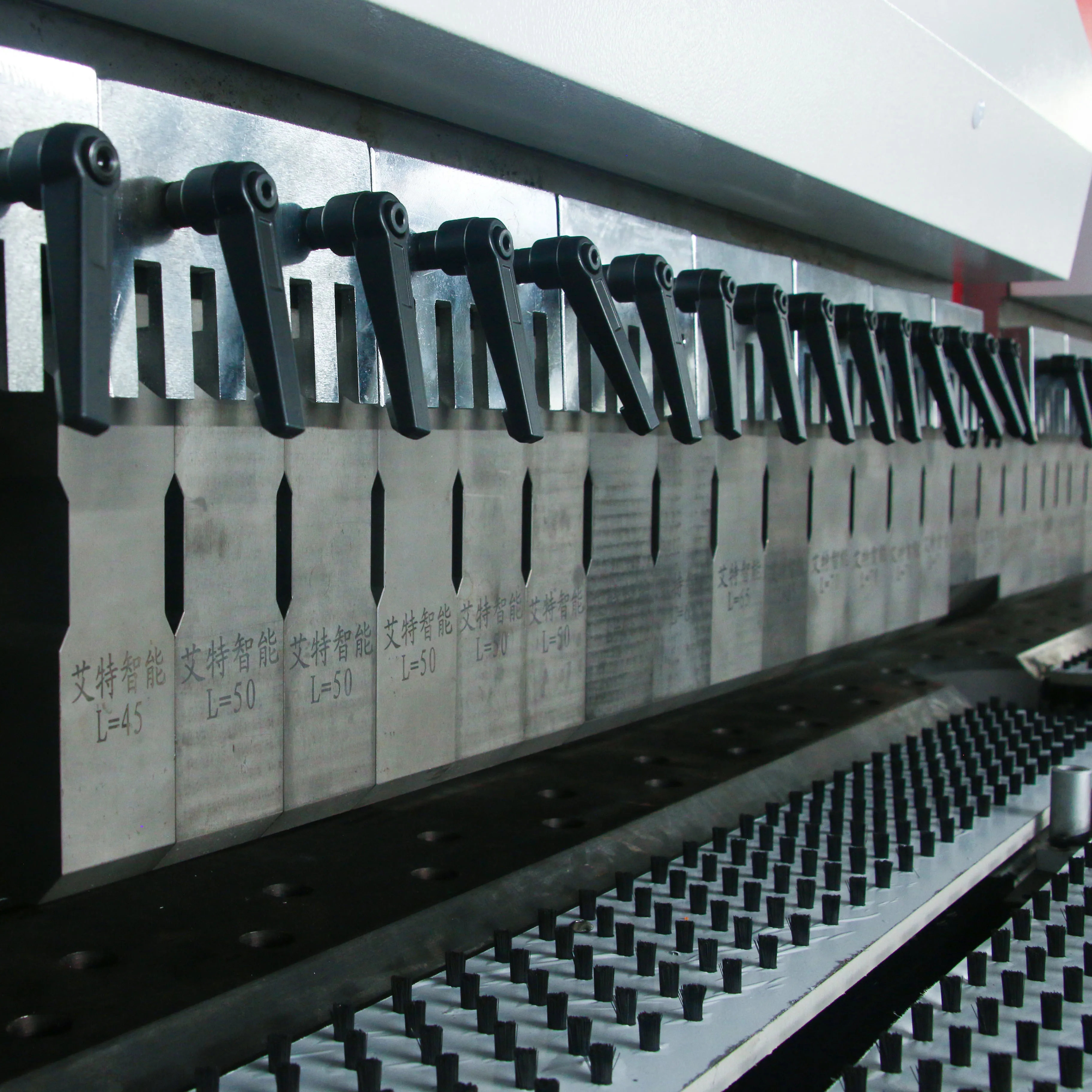 Panel Bender - Automatic Steel Sheet Metal Folding Machine