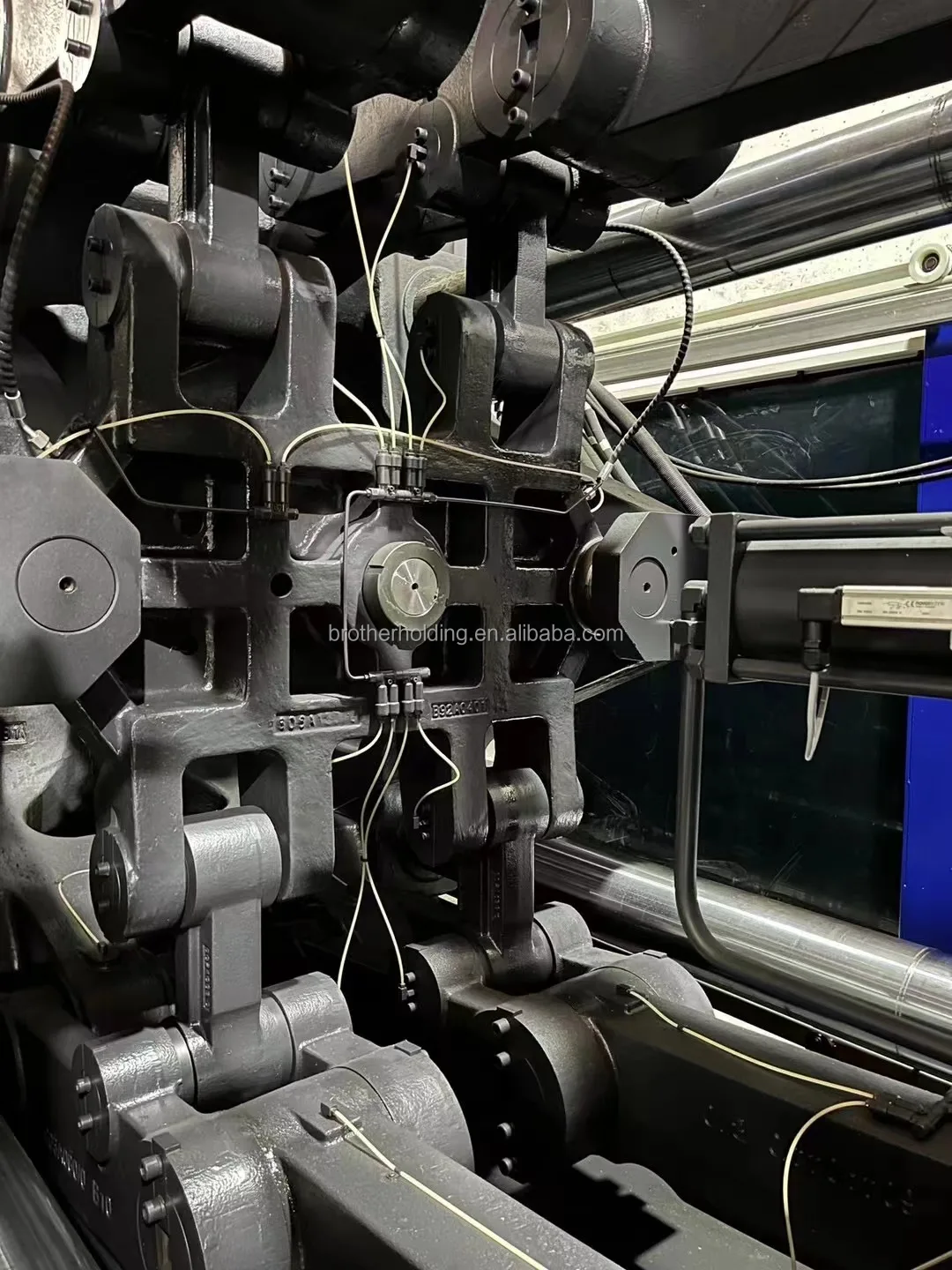 Used 1000 Tons Haitian Injection Molding Machine Ma1000 99% New Plastic ...