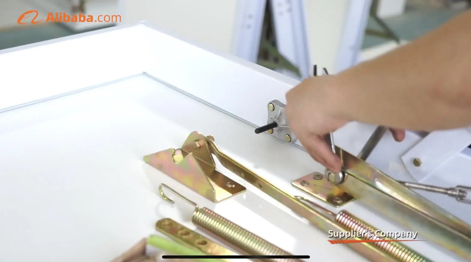 Ceiling Mounted Roof Access Retractable Folding Zip Step Attic Ladders