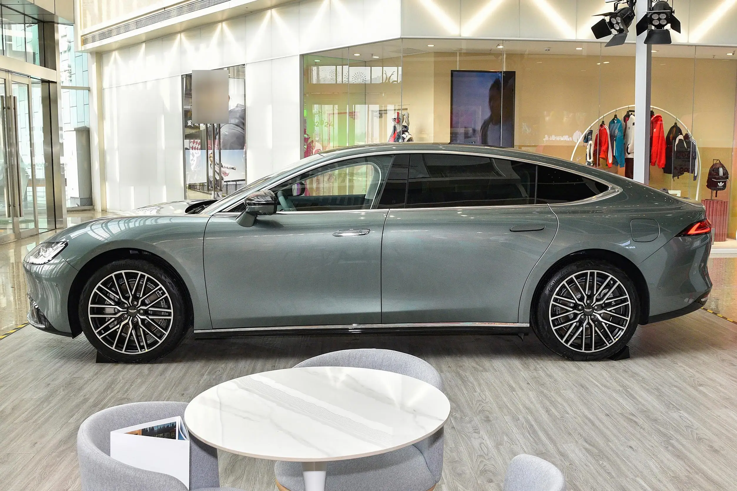 2024 2023 Yuanhang Y6 1020km Long Range 205km/h High Speed Four-wheel ...