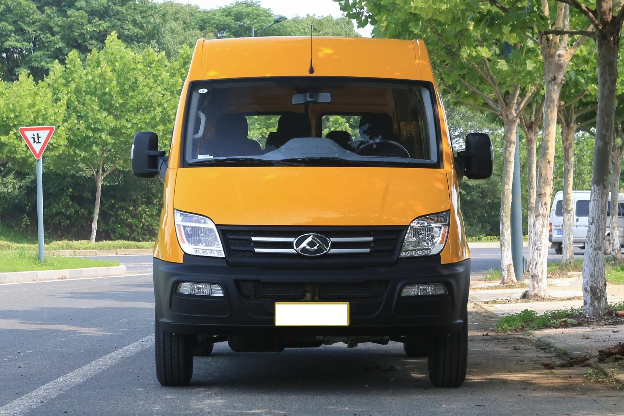 Saic Maxus V80 2023 2.0t Manual Classic Aoyuntong Power Edition Short ...