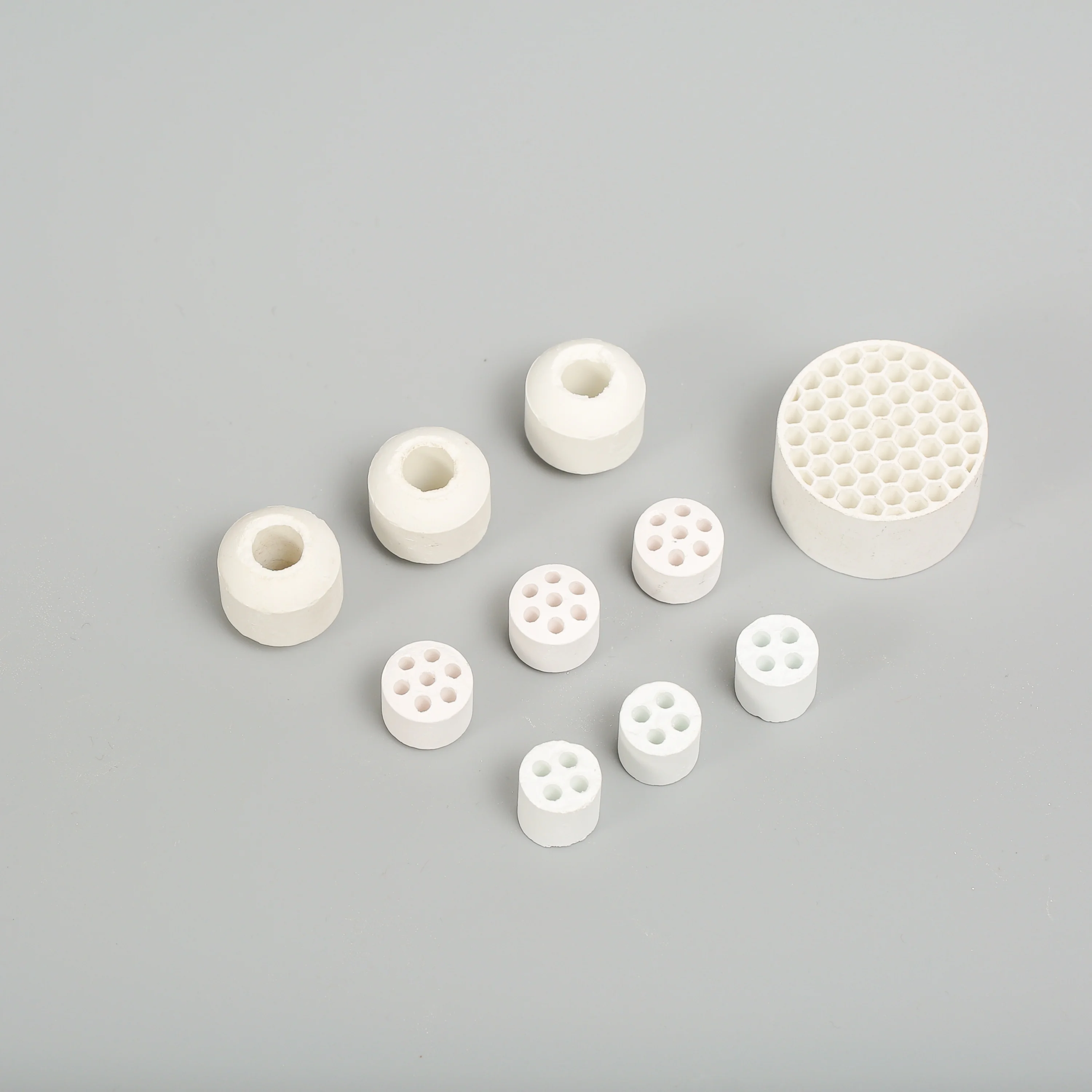 Alumina Catalyst Carrier Honeycomb Ceramic Catalyst Converter