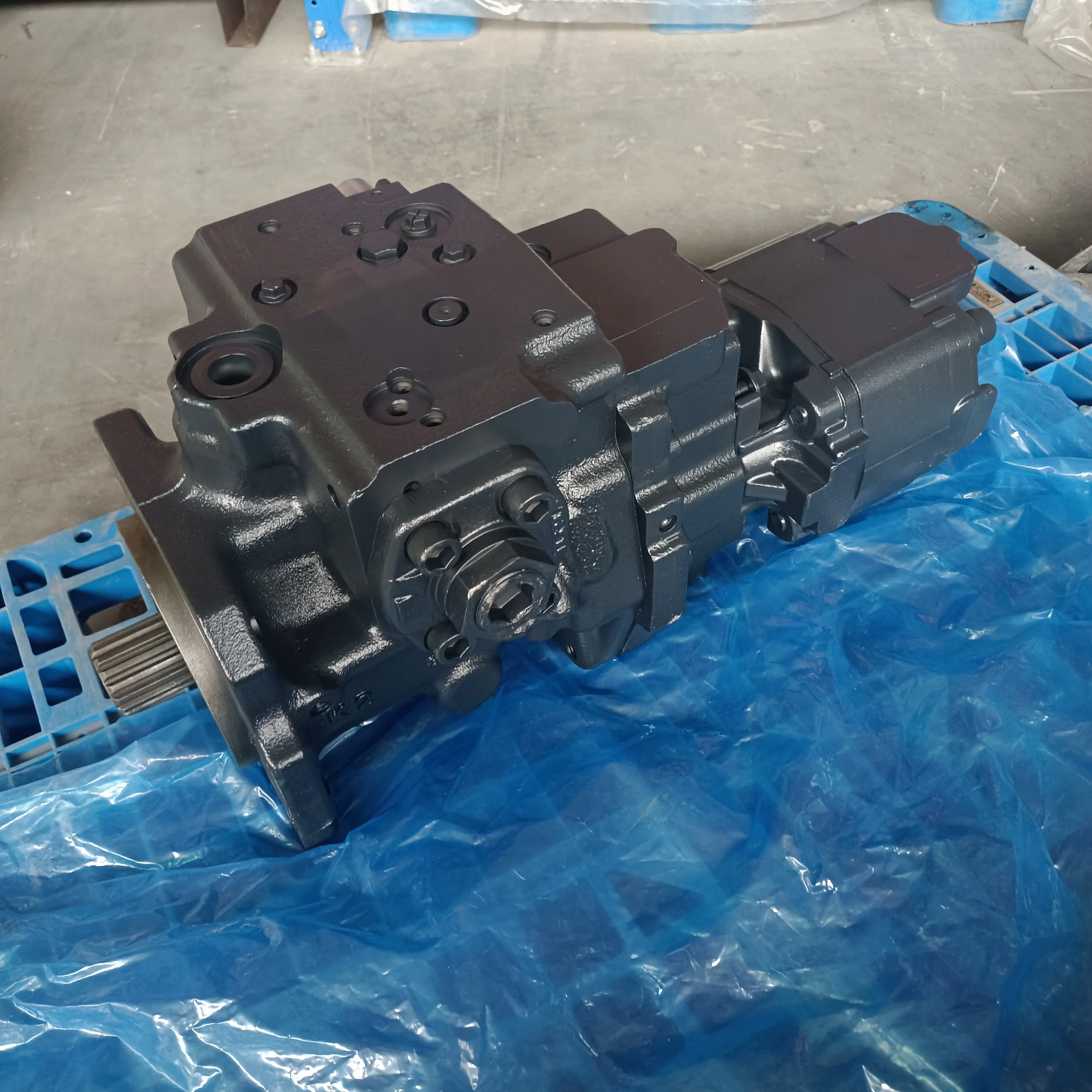 Pc1250-8 Excavator Hydraulic Pump Pc1250-8 Fan Pump Pc1250 Gear Pump ...