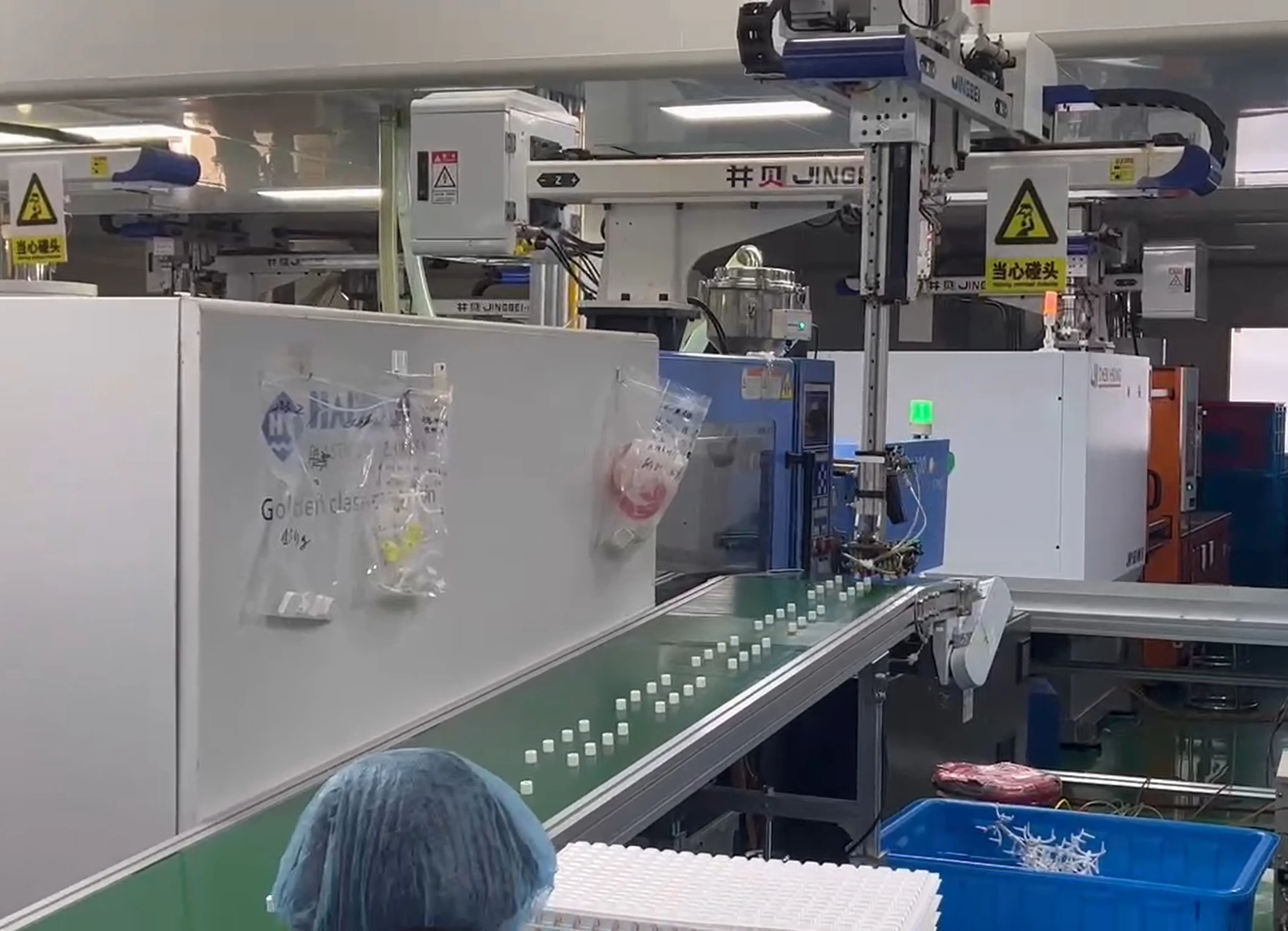 JB high quality Conveyor Belt for Plastic Injection Molding Production ...