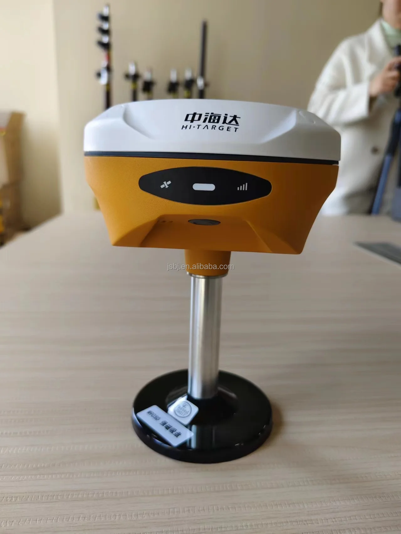 Hi-target V500/V300 GNSS RTK System - High Precision Measuring