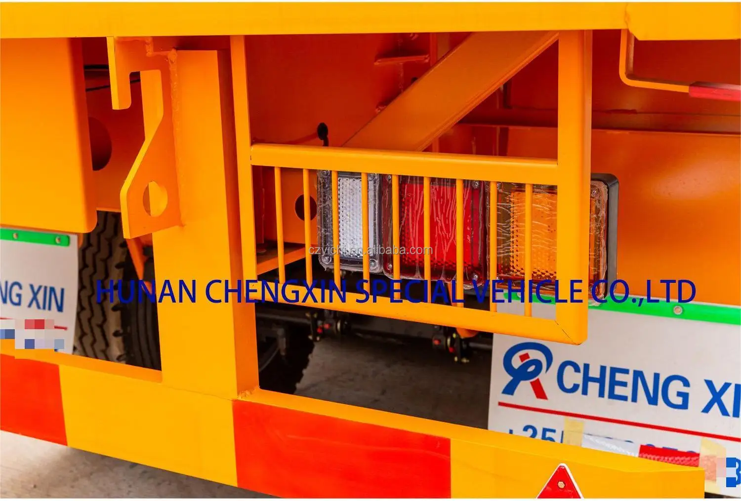 3 Axle 20ft 40ft Container Carrier Truck Semitrailer Flatbed Semi ...