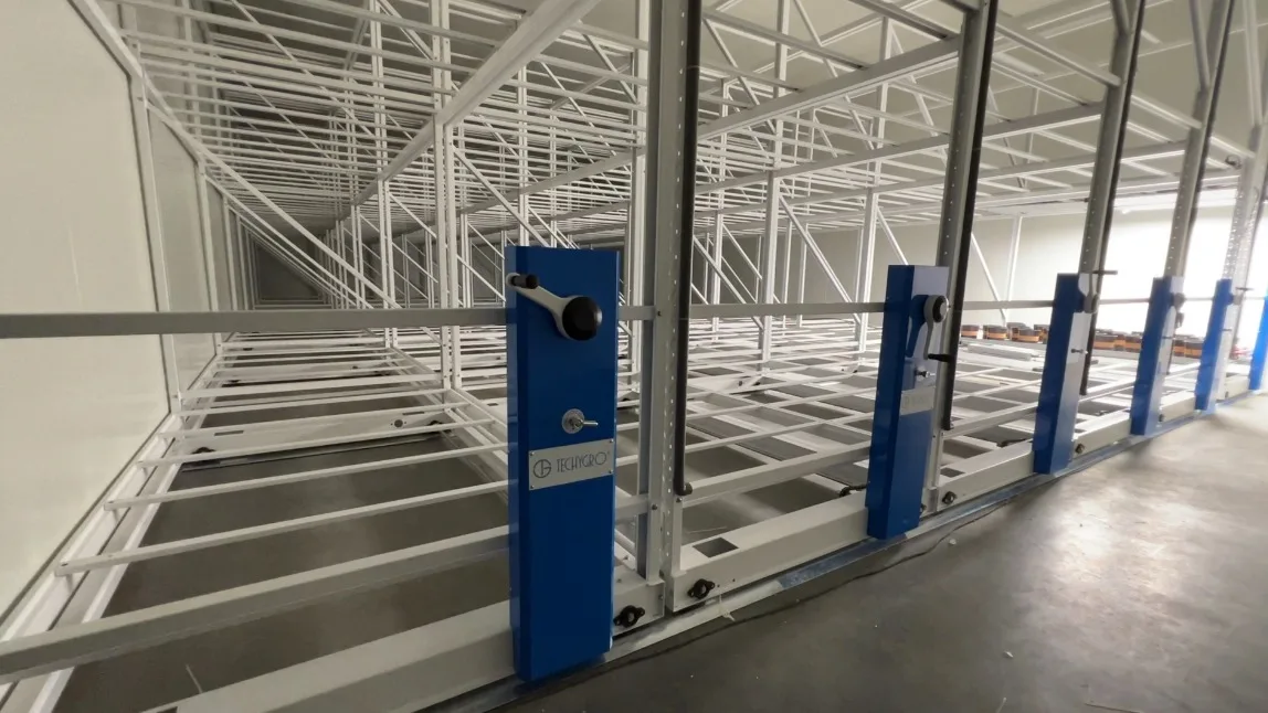 Techygro M1 2-4 Layers Vertical Grow Racks For Vertical Indoor Farming ...