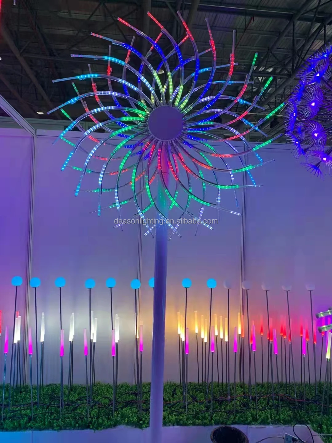 Outdoor Christmas Decoration LED Firework Pole Lighting