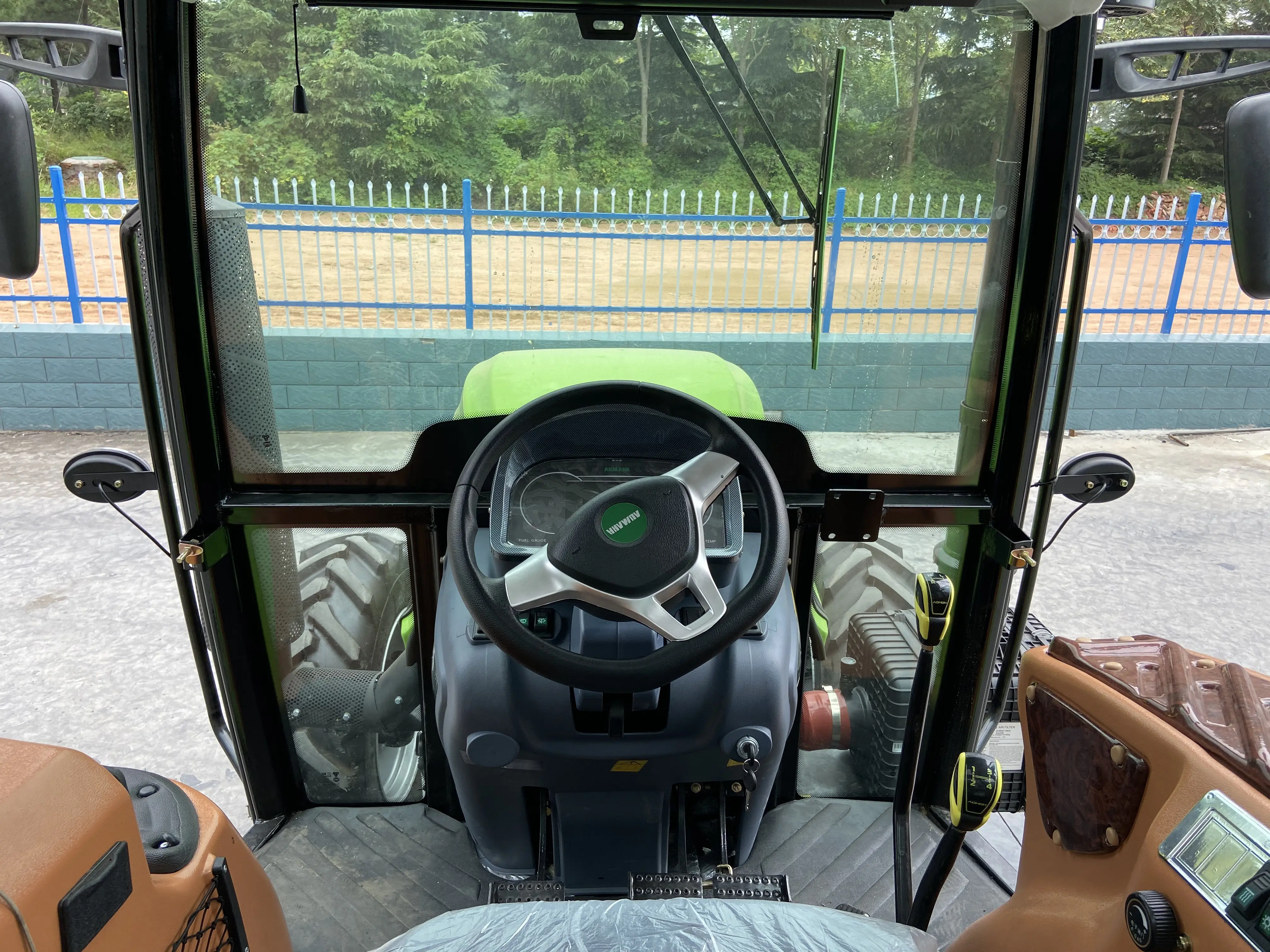 2021 Sinomada SD1404 Tractor - 140HP Farm Tractor with Spare Parts