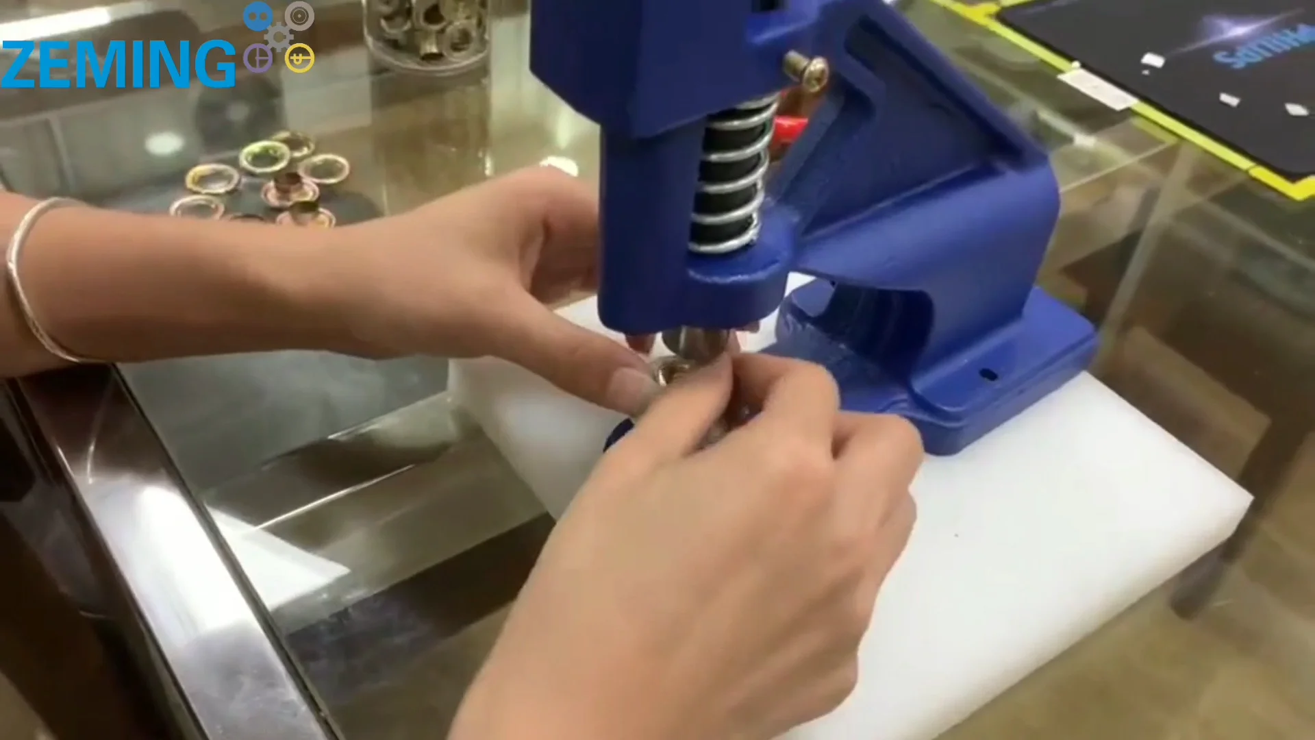 Hand Press Snap Button Attaching Machine Manual Grommet Install Green ... Hand Press Snap Button Attaching Machine Manual Grommet Install Green ...